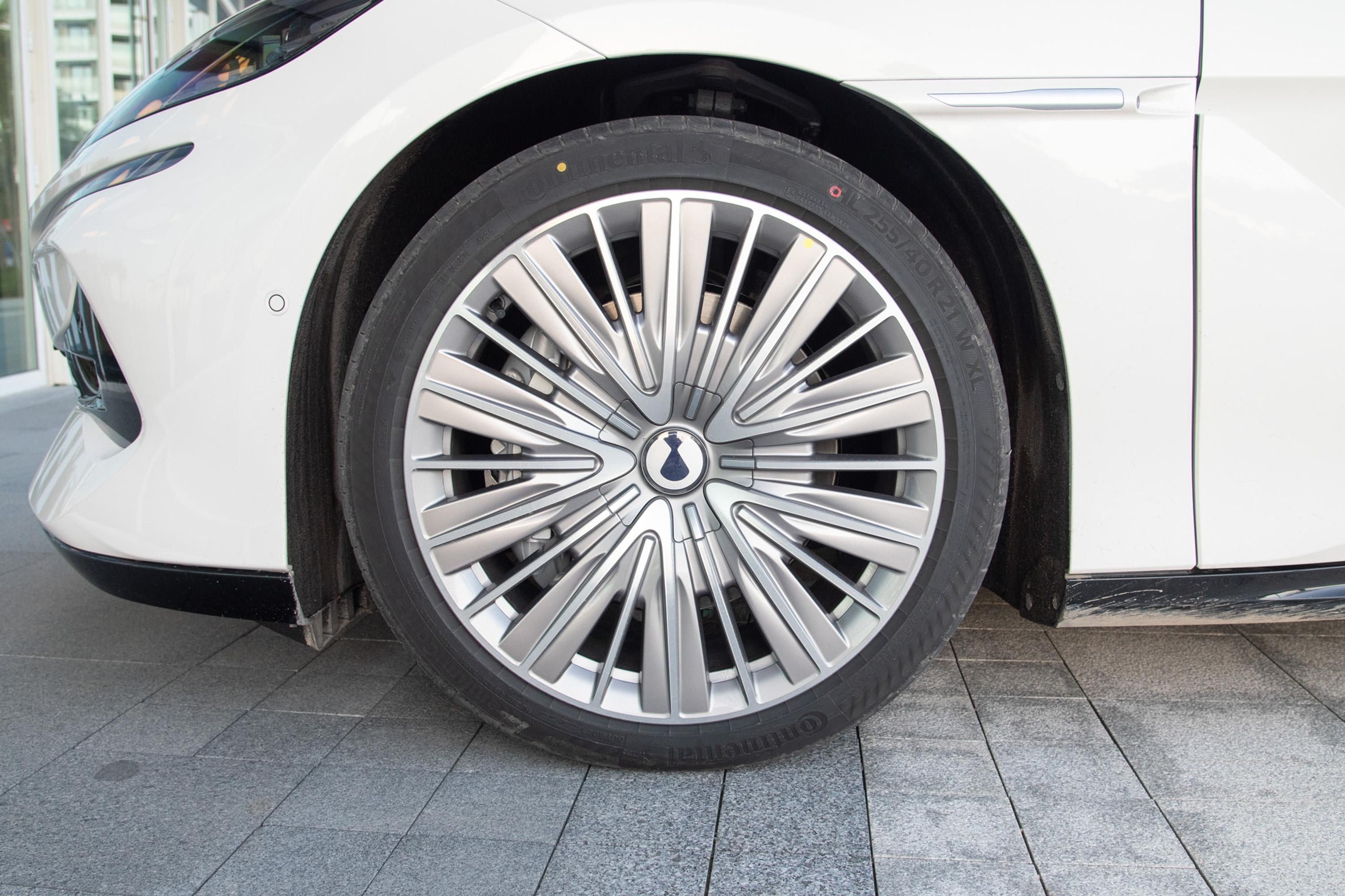 【腾势Z9DM 2.0T 201km 1100 Ultra版前轮毂造型图片-汽车图片大全】-易车