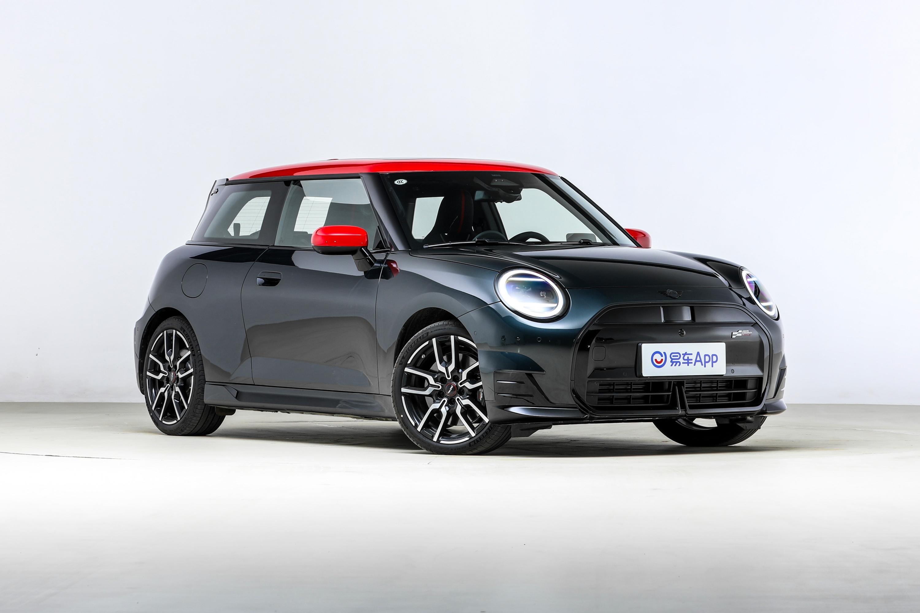 【电动MINI COOPER452km COOPER SE 赛车手侧前45度车头向右水平图片-汽车图片大全】-易车