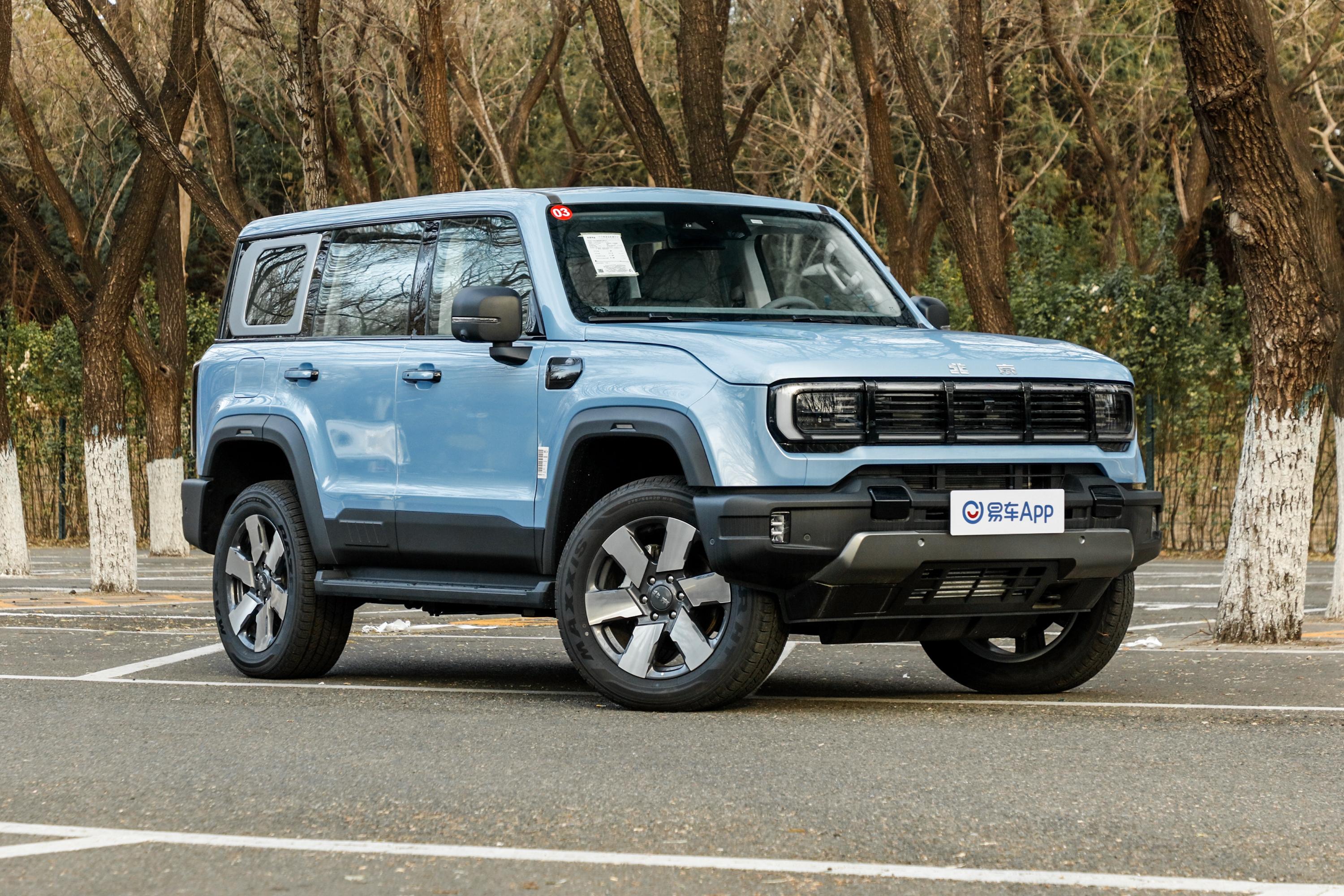 【北京越野BJ40增程1.5T 152km 进阶版侧前45度车头向右水平图片-汽车图片大全】-易车