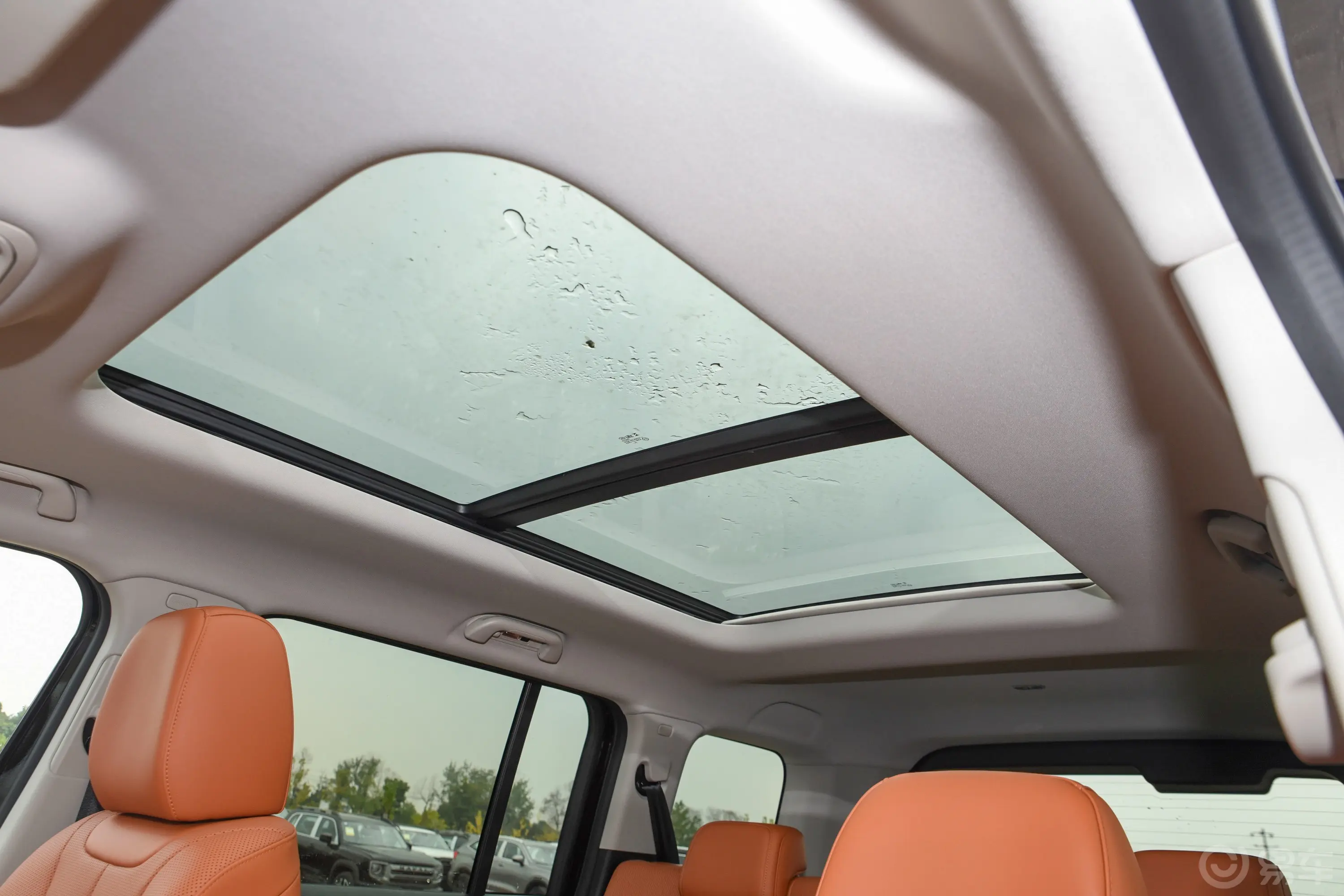 【哈弗H92.4T 极境版 5座 柴油天窗内拍关闭图片-汽车图片大全】-易车