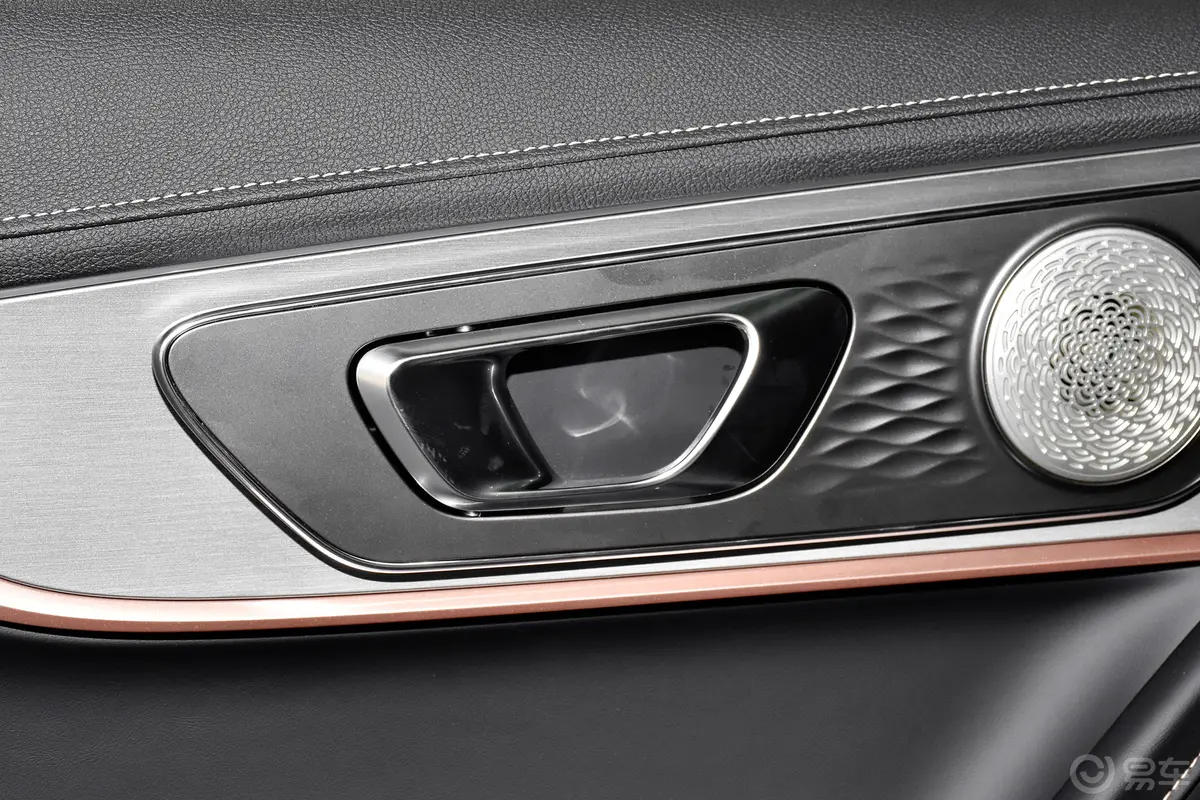 【瑞虎5x高能版 1.5T CVT舒适型后排功能图片-汽车图片大全】-易车