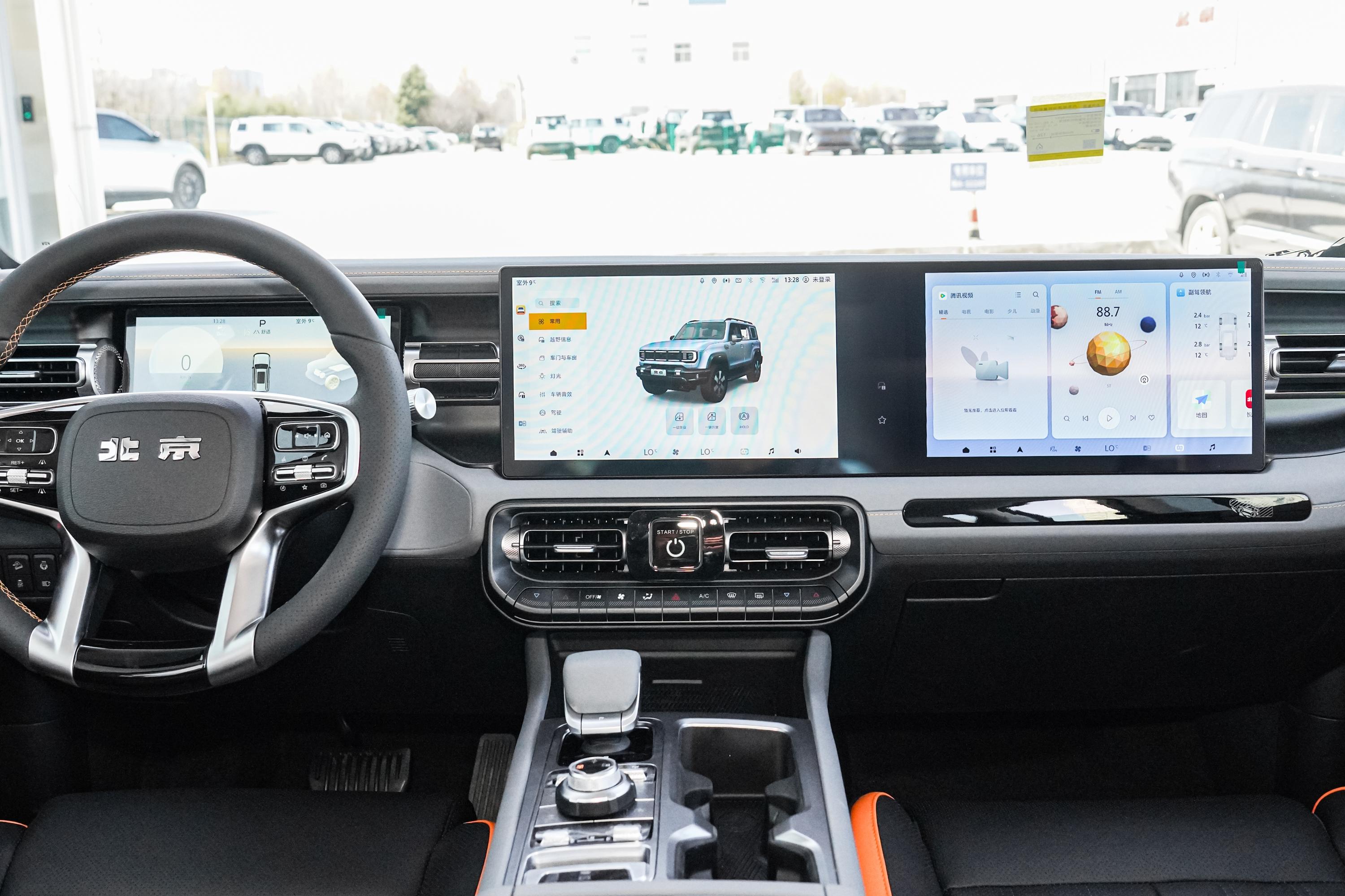 【北京BJ40魔核电驱1.5T 152km 魔核电驱进阶版中控台整体图片-汽车图片大全】-易车