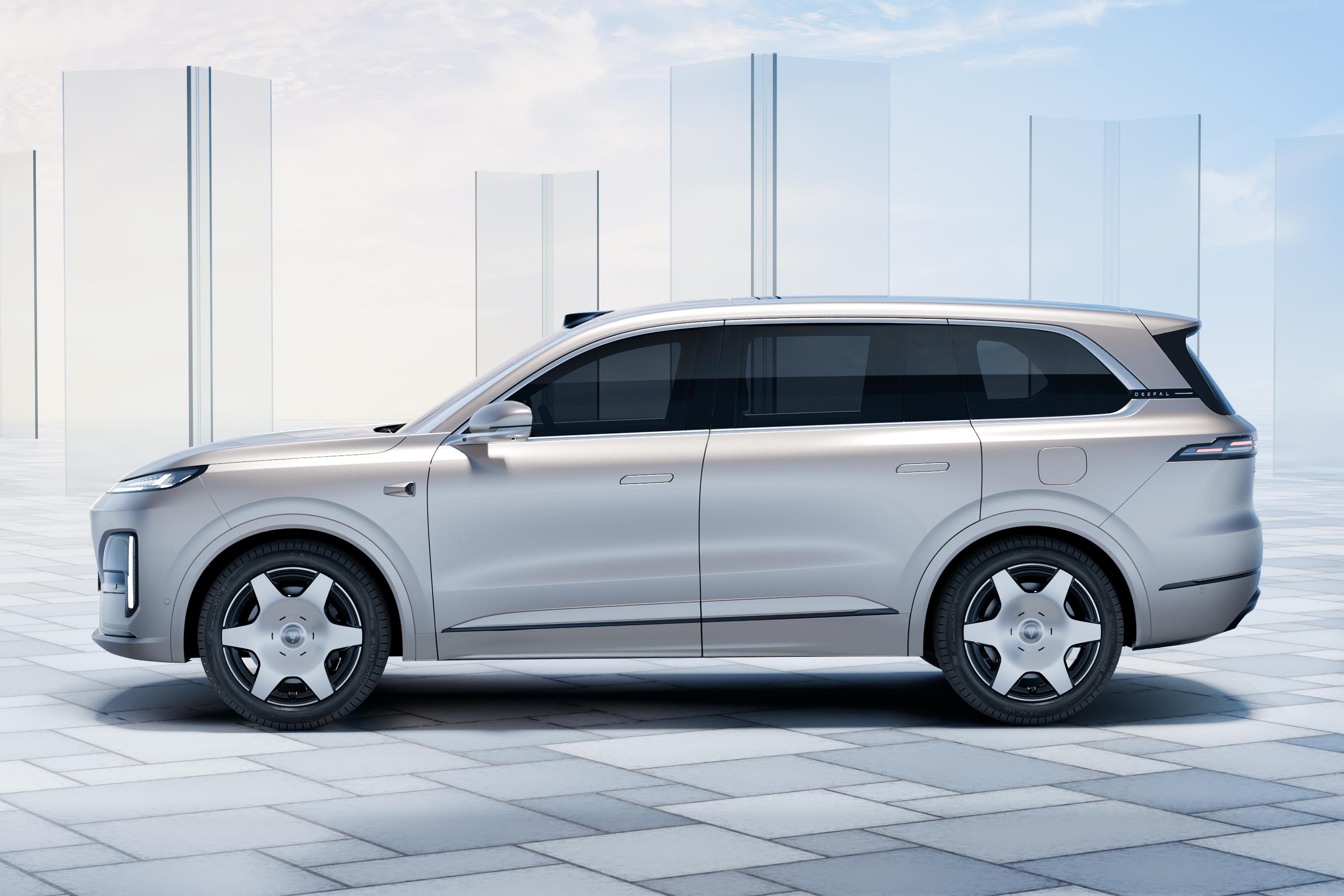 【深蓝S09220km 后驱Ultra+版图片-汽车图片大全】-易车