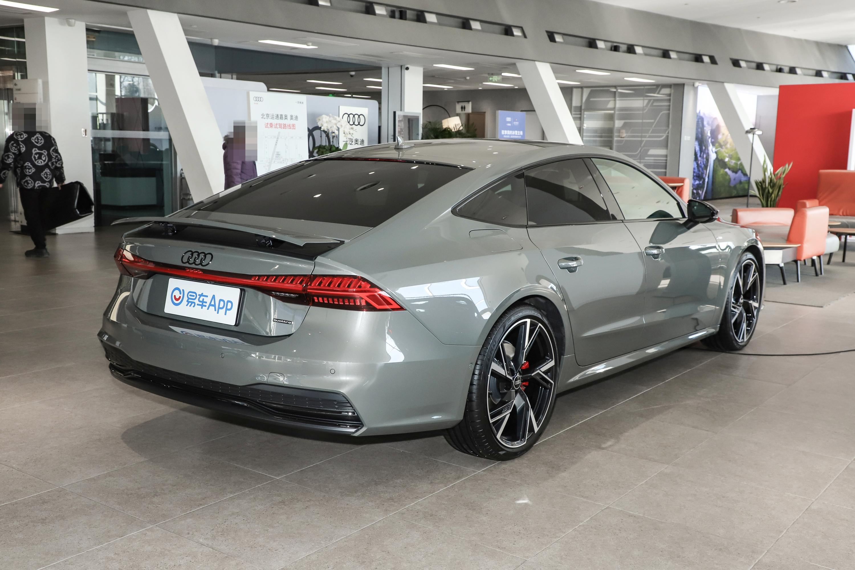 【奥迪A755 TFSI quattro 尊享型侧后45度车头向右水平图片-汽车图片大全】-易车