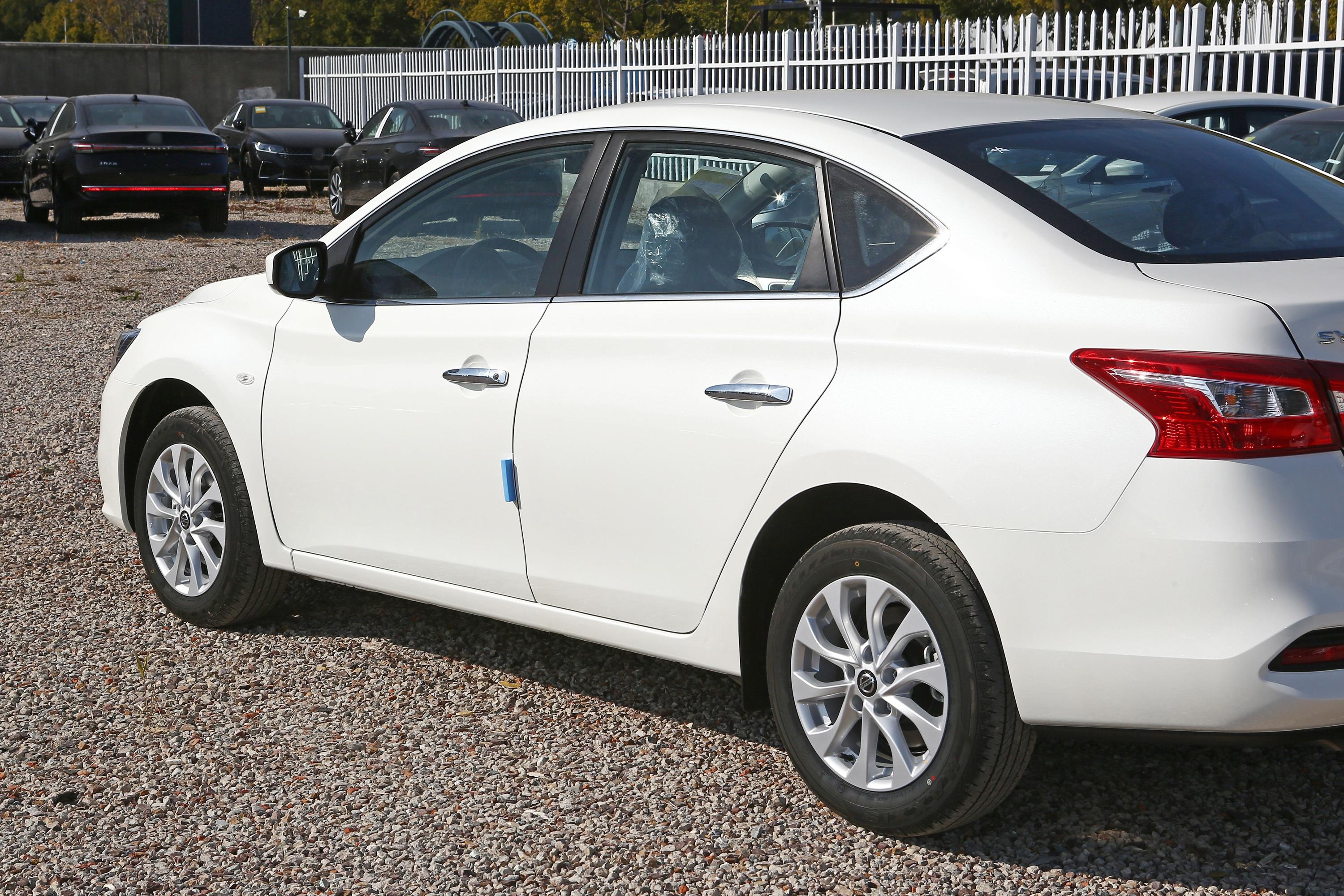 【轩逸改款二 经典 1.6L XE 舒适版外观细节图片-汽车图片大全】-易车