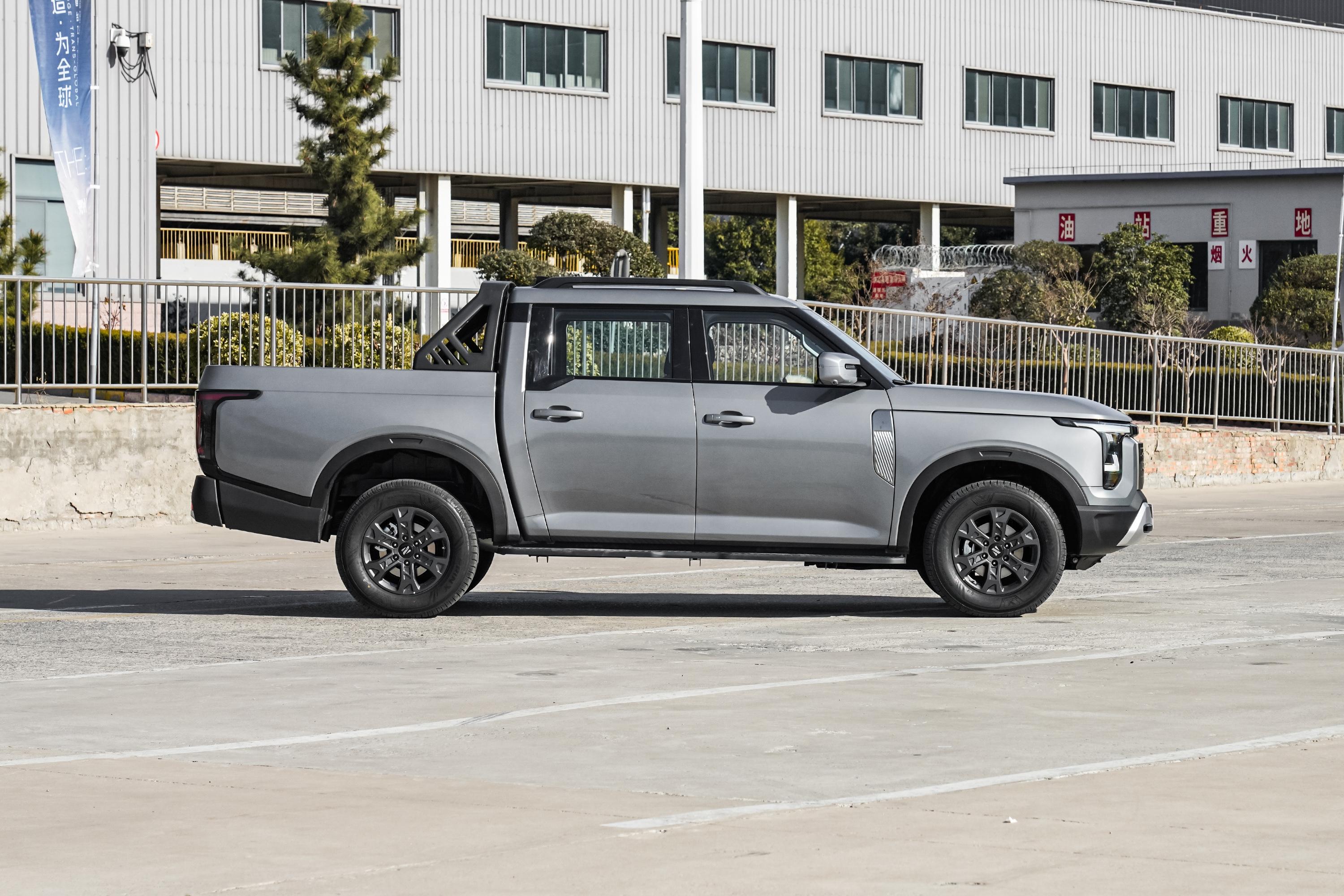 【郑州日产Z9GT 2.0T 自动四驱标箱舒享版 汽油正侧车头向右水平图片-汽车图片大全】-易车