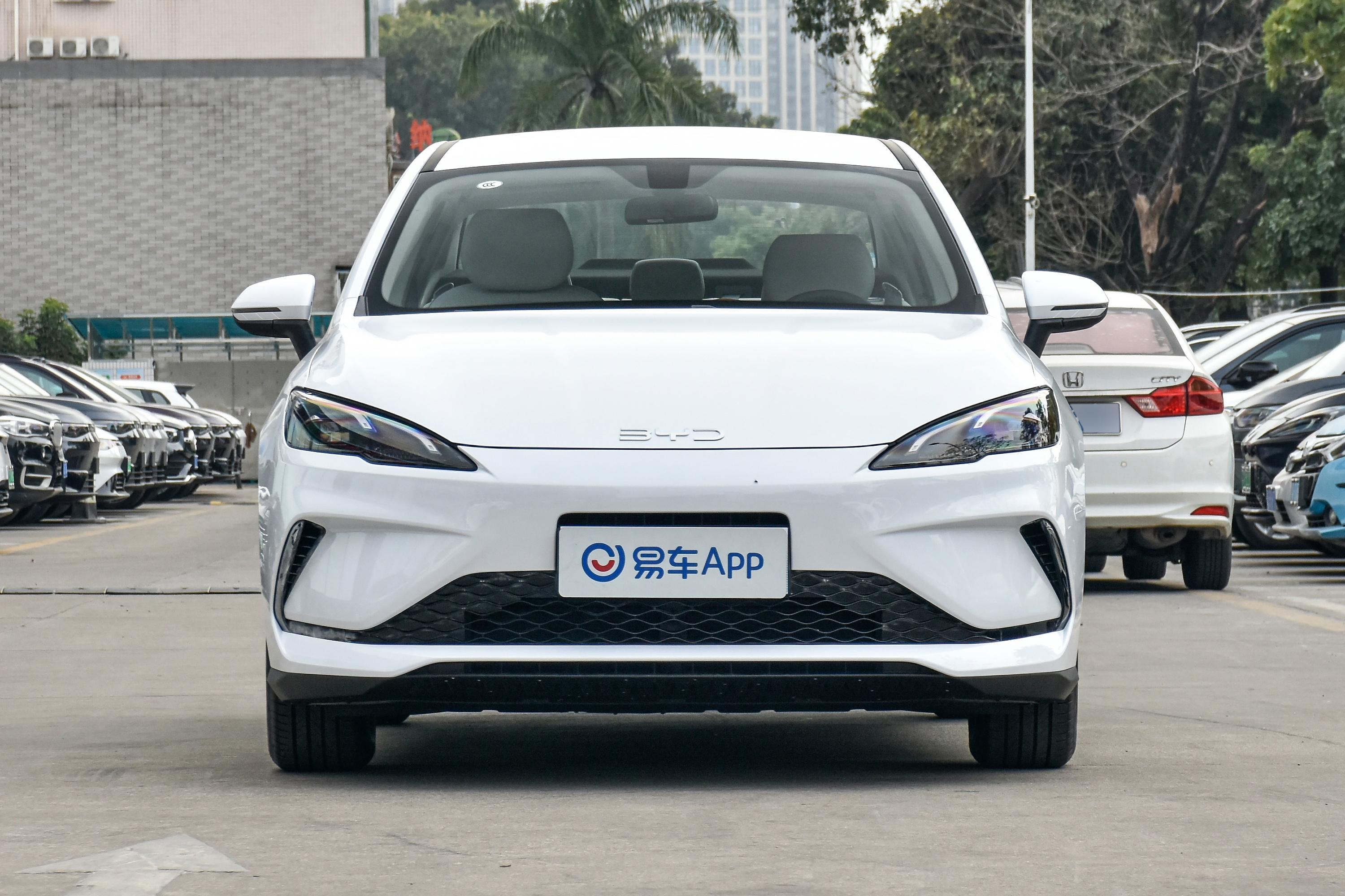 【海豹05DM-i智驾版 1.5L 55km 豪华型正前水平图片-汽车图片大全】-易车