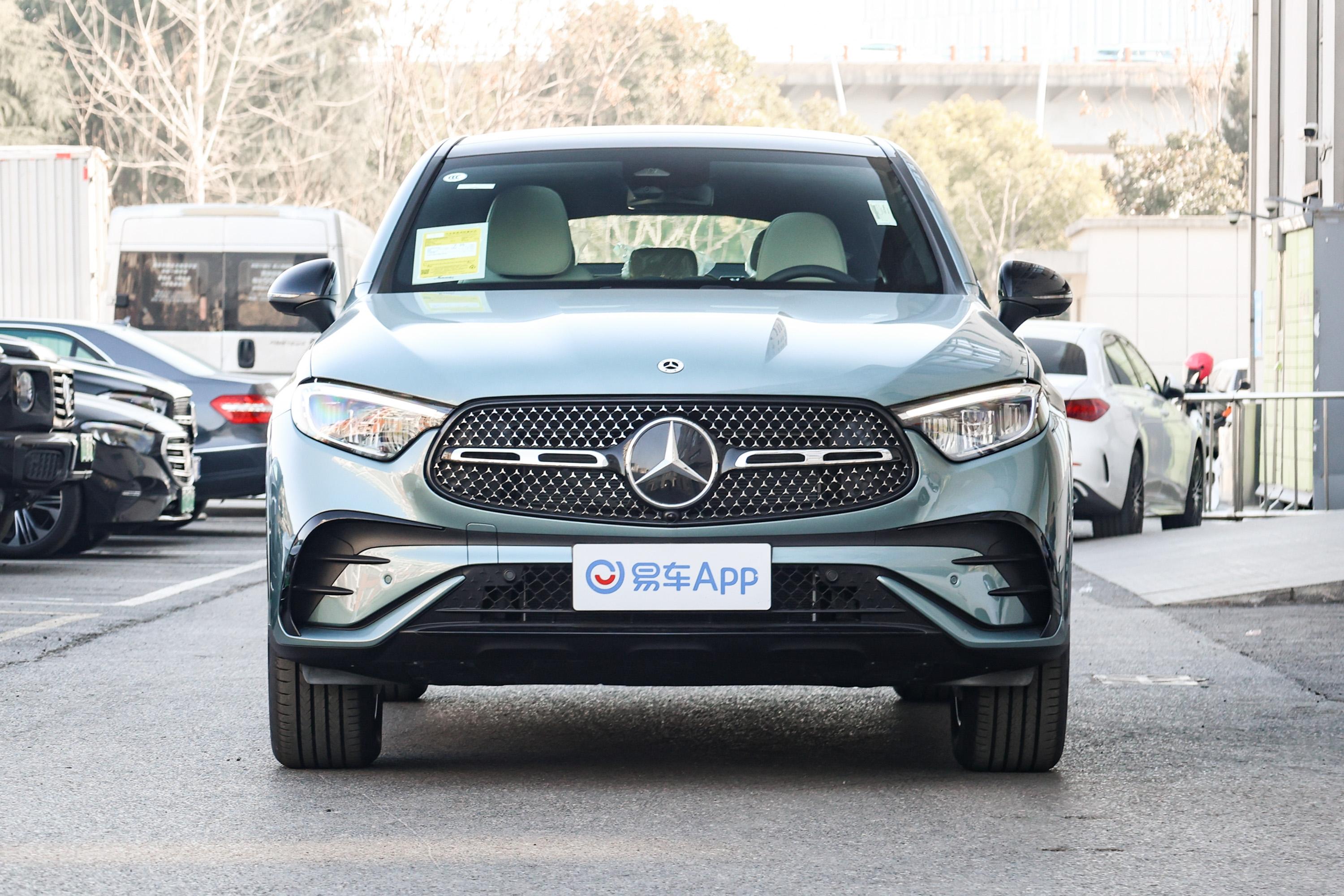 【奔驰GLC轿跑GLC 260 4MATIC 轿跑SUV正前水平图片-汽车图片大全】-易车