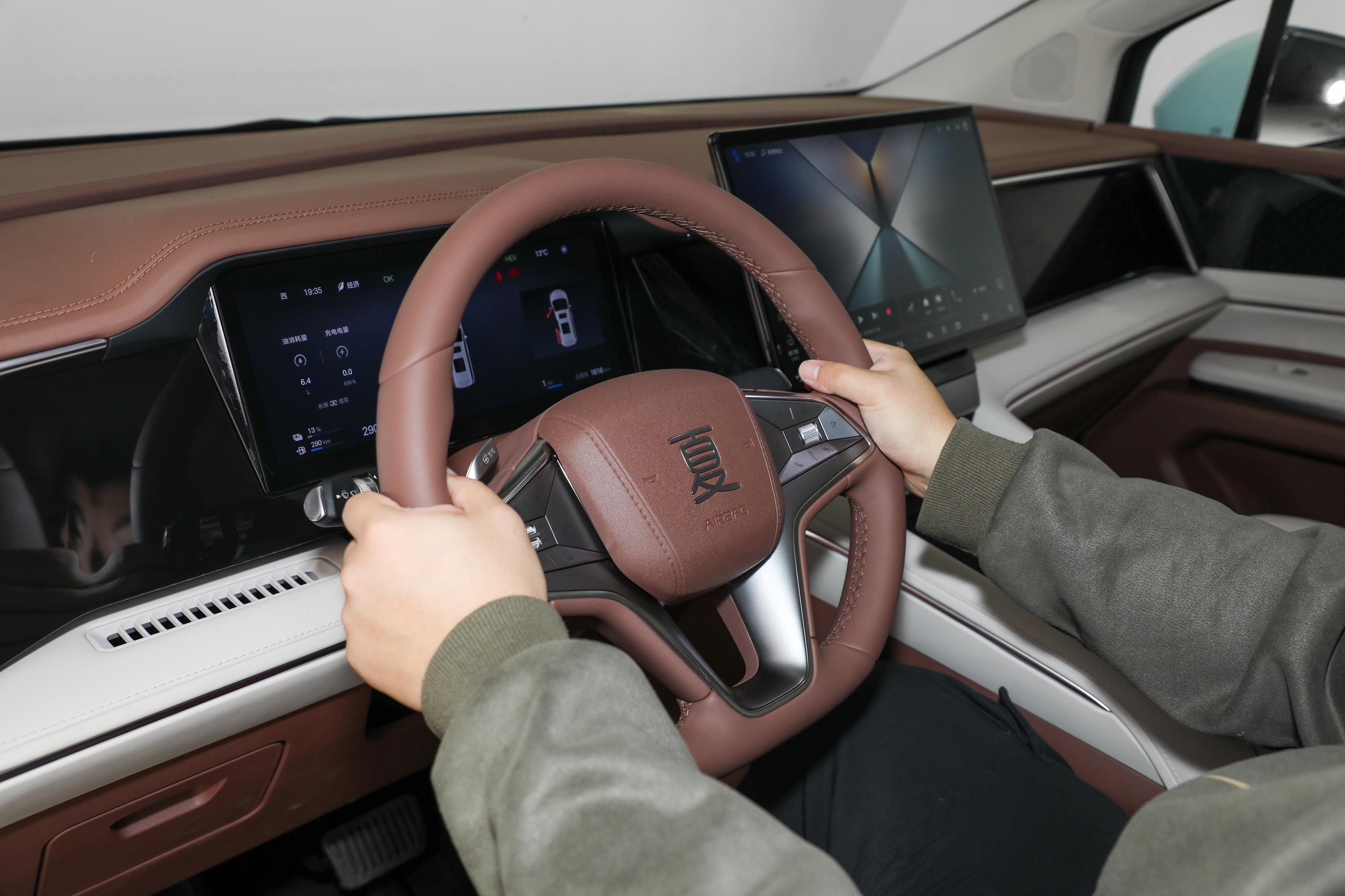 【夏DM-i 1.5T 180km 卓越型主驾驶位图片-汽车图片大全】-易车