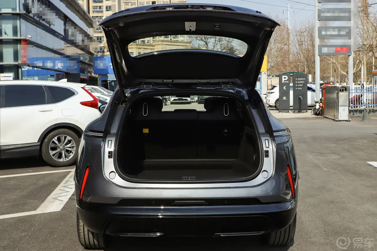 【阿维塔07增程版 230km 后驱Pro+后备厢图片-汽车图片大全】-易车