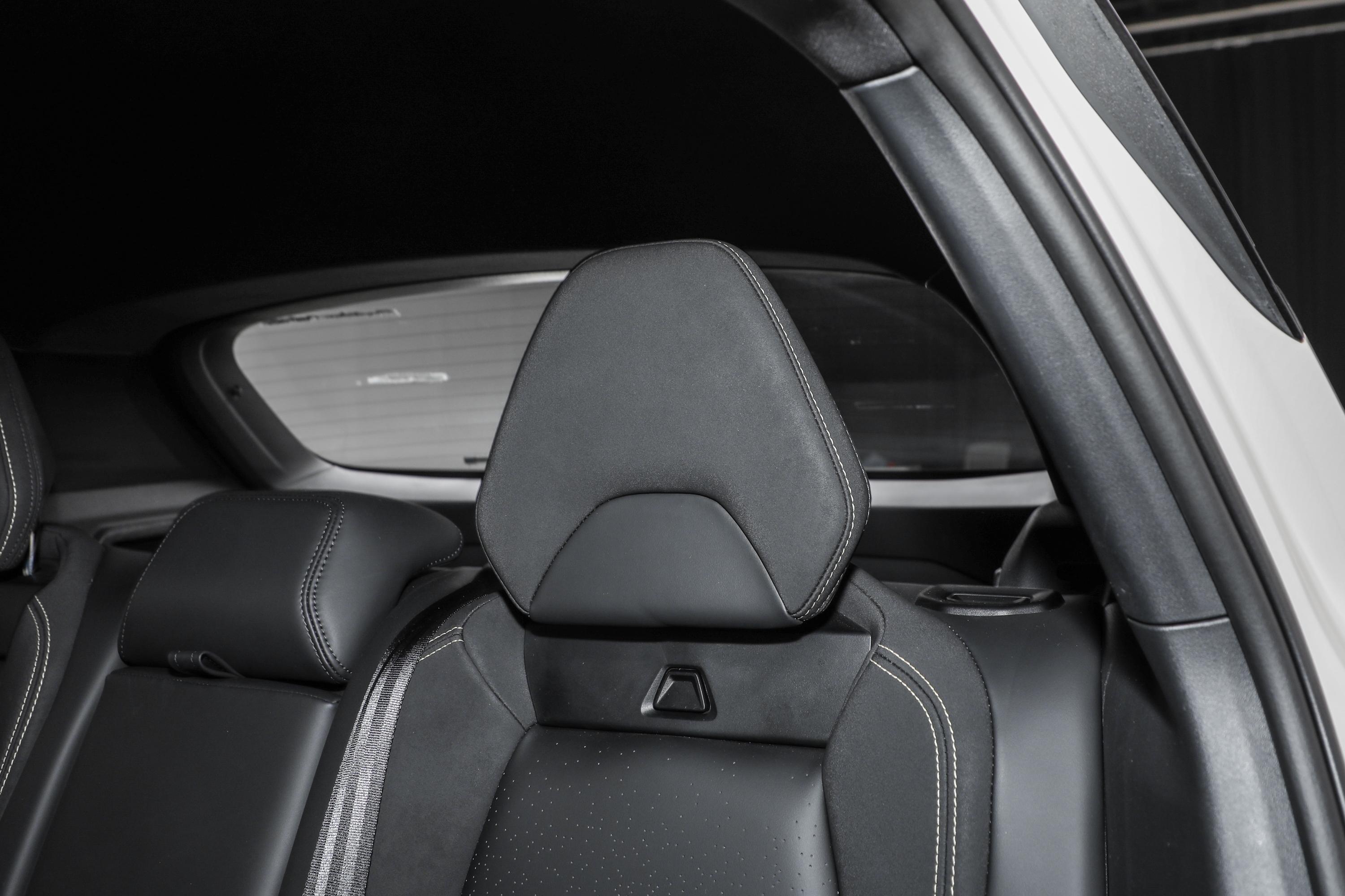 【领克06Renew 1.5T Halo后排空间图片-汽车图片大全】-易车