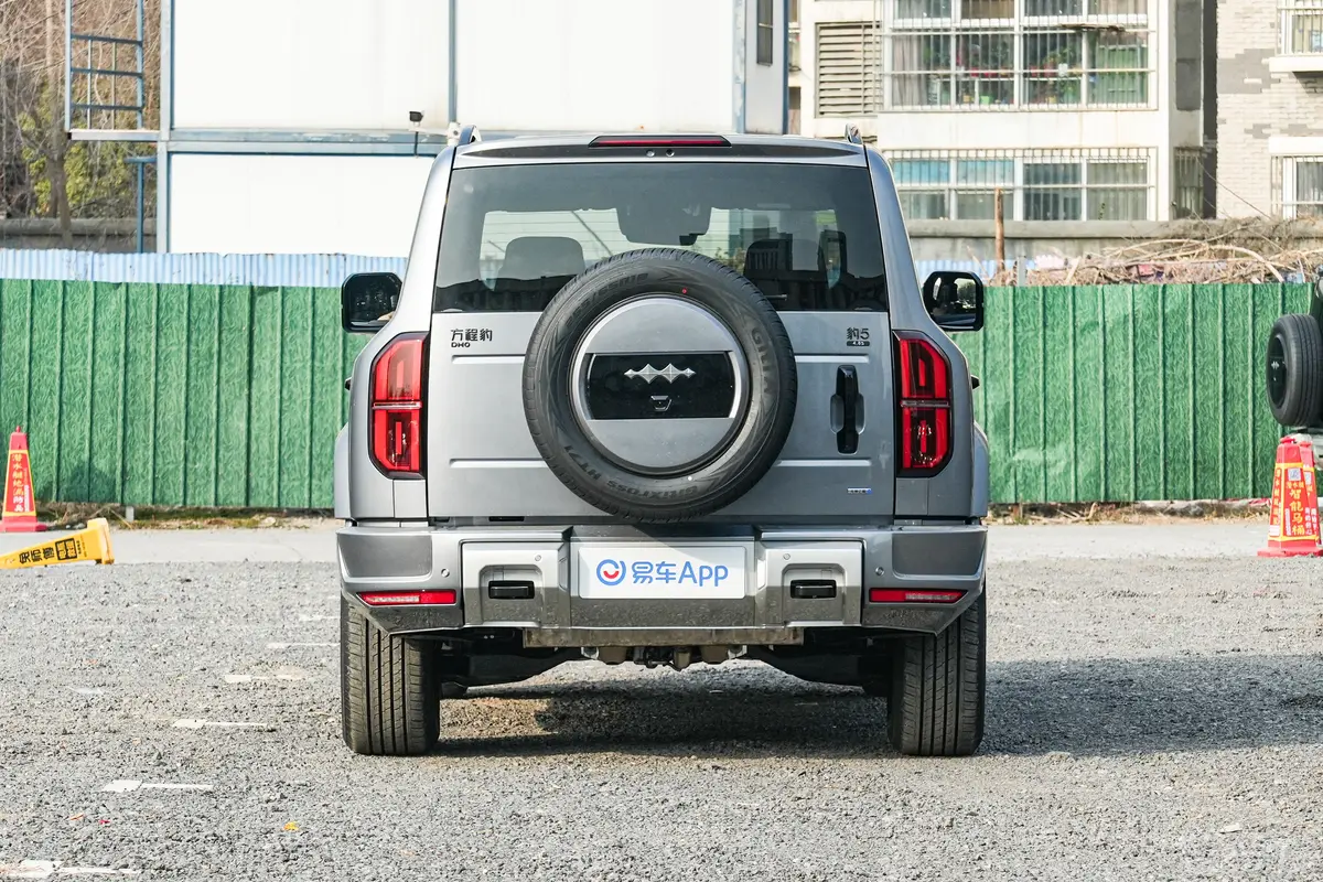 【豹51.5T 125km 天神智驾Ultra版正后水平图片-汽车图片大全】-易车