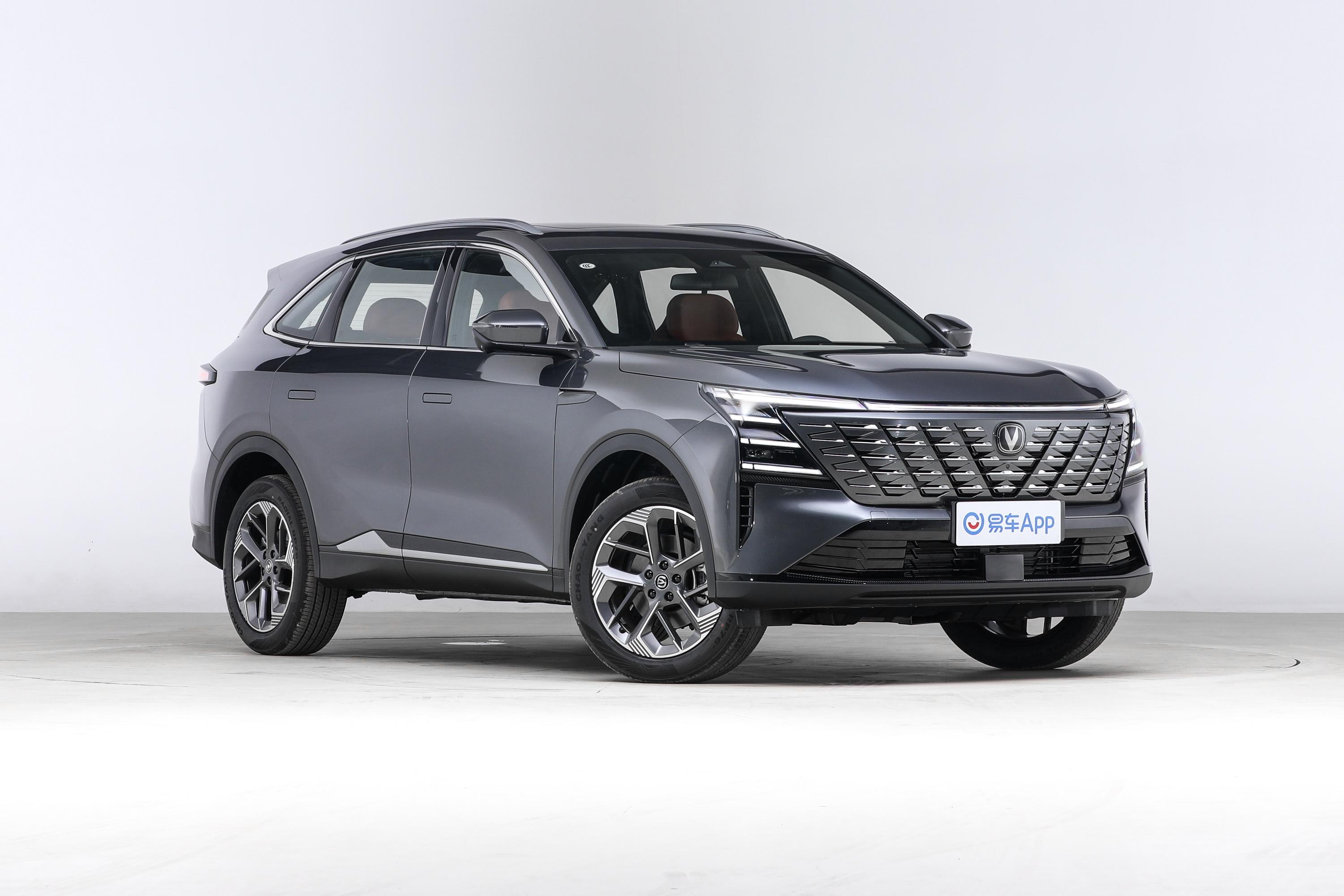 【长安CS75PLUS第四代 1.5T 新蓝鲸智慧鲸悦版侧前45度车头向右水平图片-汽车图片大全】-易车