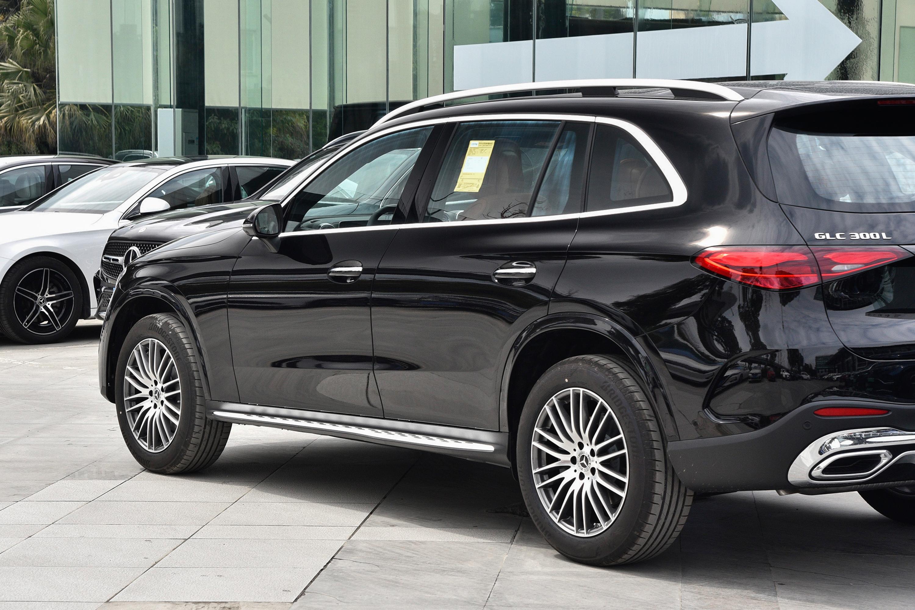 【奔驰GLC改款 GLC 300 L 4MATIC 动感型 5座外观细节图片-汽车图片大全】-易车