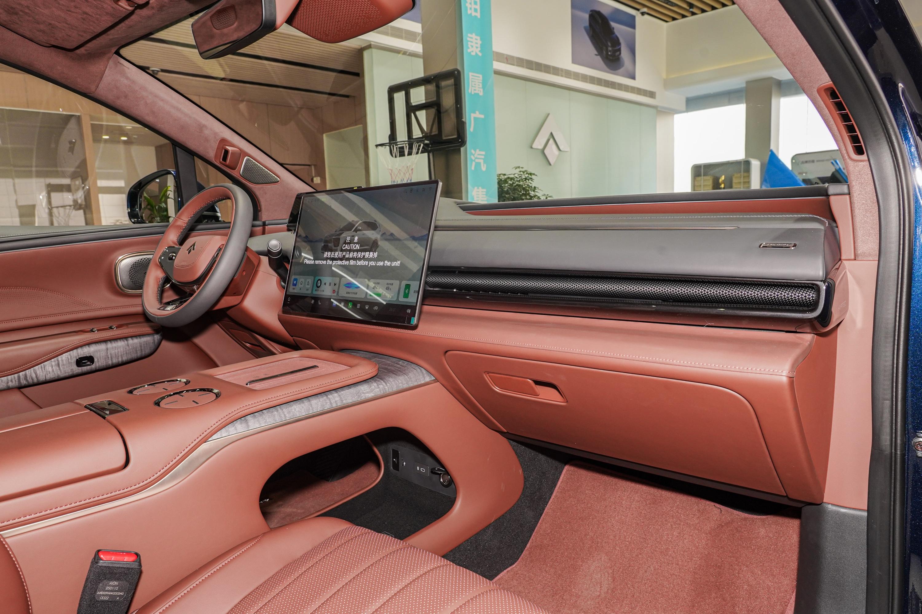 【昊铂HL纯电版 750km 后驱Max激光雷达版 6座内饰全景副驾方向图片-汽车图片大全】-易车