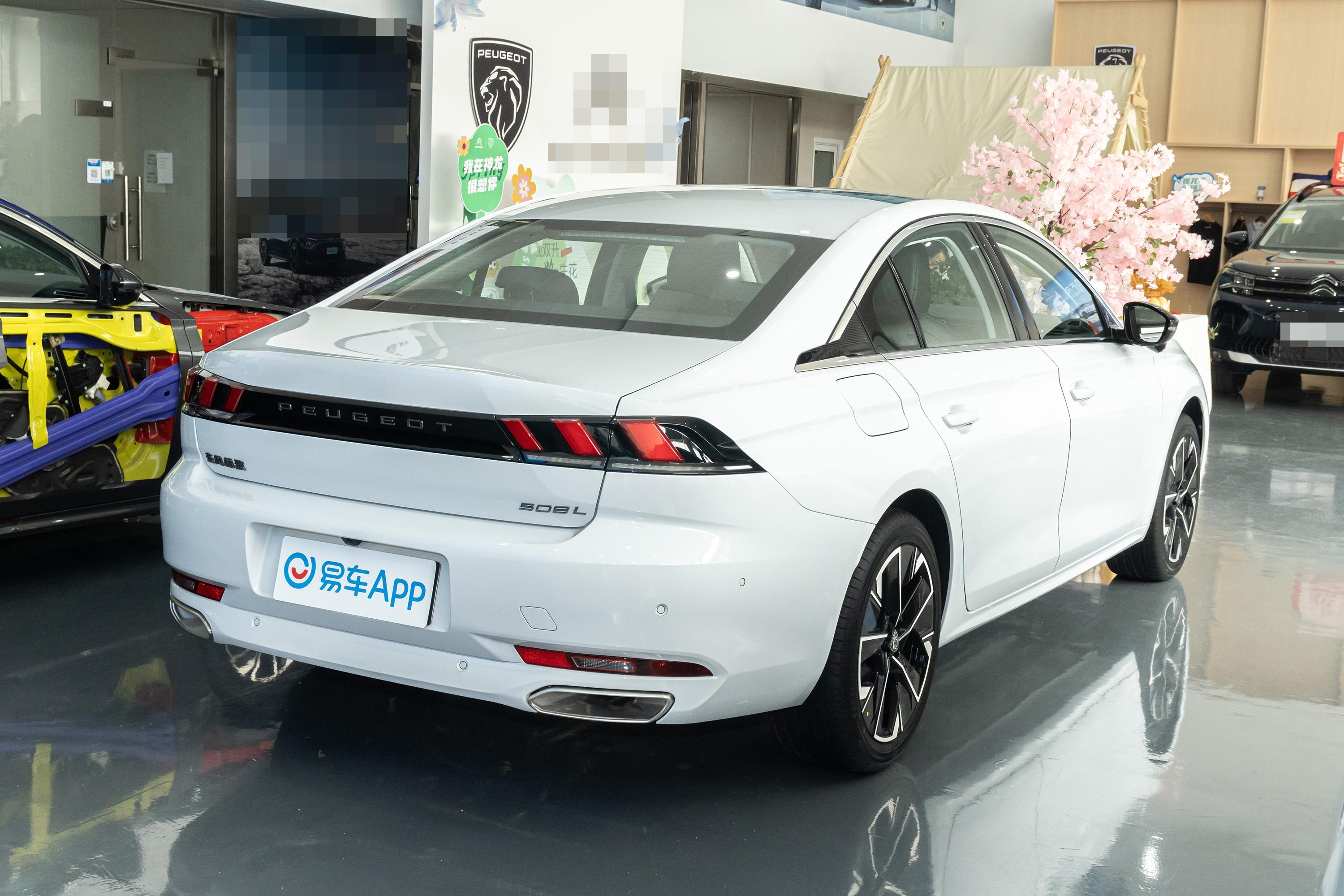 【标致508L400THP 驭动旗舰版侧后45度车头向右水平图片-汽车图片大全】-易车