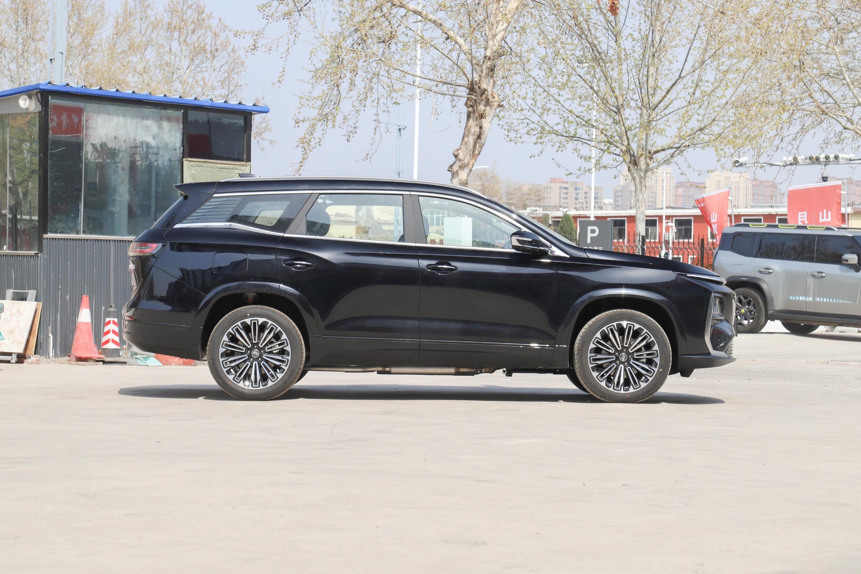 【山海L91.5T 108km 豪华版 6座正侧车头向右水平图片-汽车图片大全】-易车