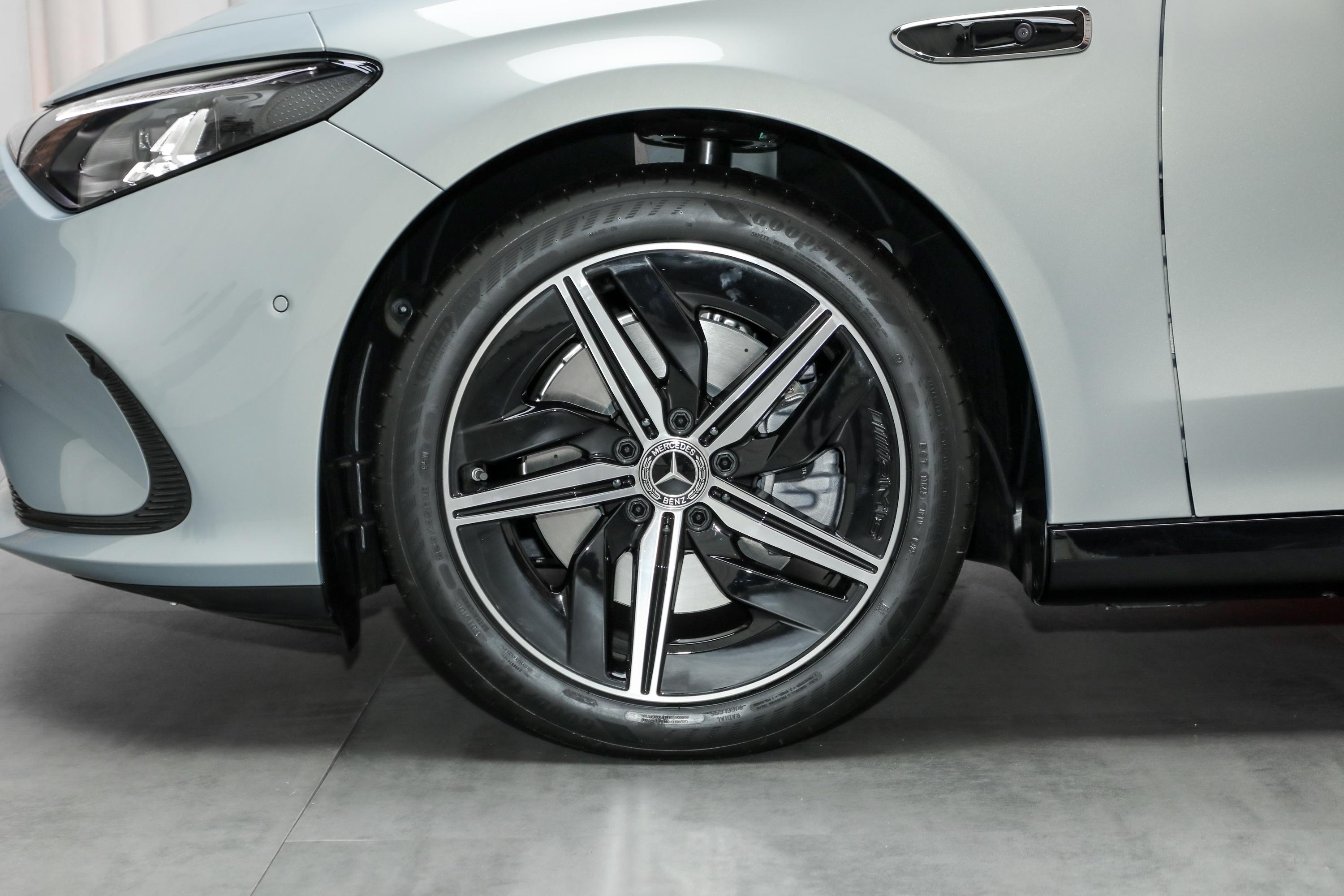 【奔驰CLA新能源CLA 300 L 超长续航版前轮毂造型图片-汽车图片大全】-易车