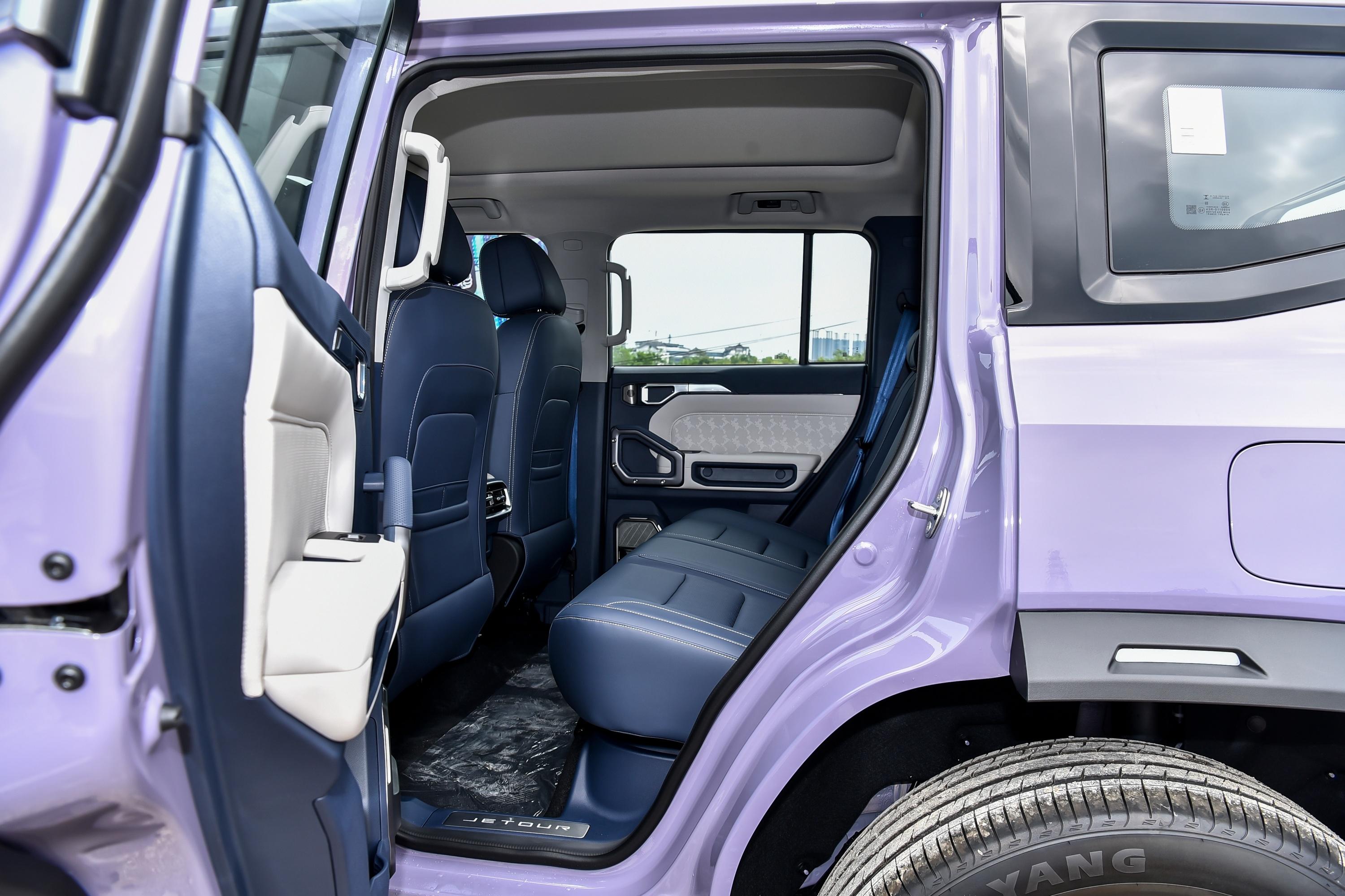 【山海T21.5T 129km 前驱星月女神 5座后排空间图片-汽车图片大全】-易车