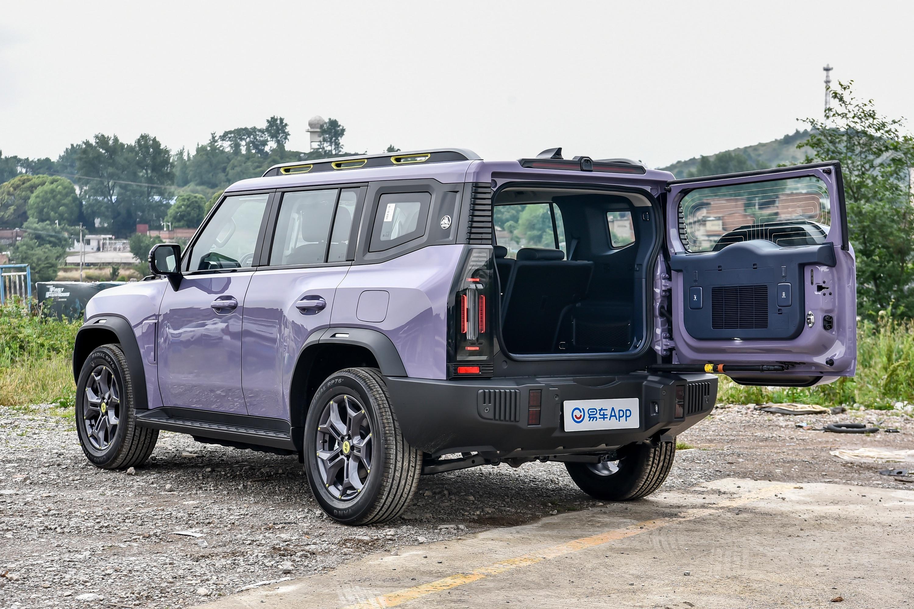 【山海T21.5T 129km 前驱星月女神 5座后备厢开启45度侧拍图片-汽车图片大全】-易车