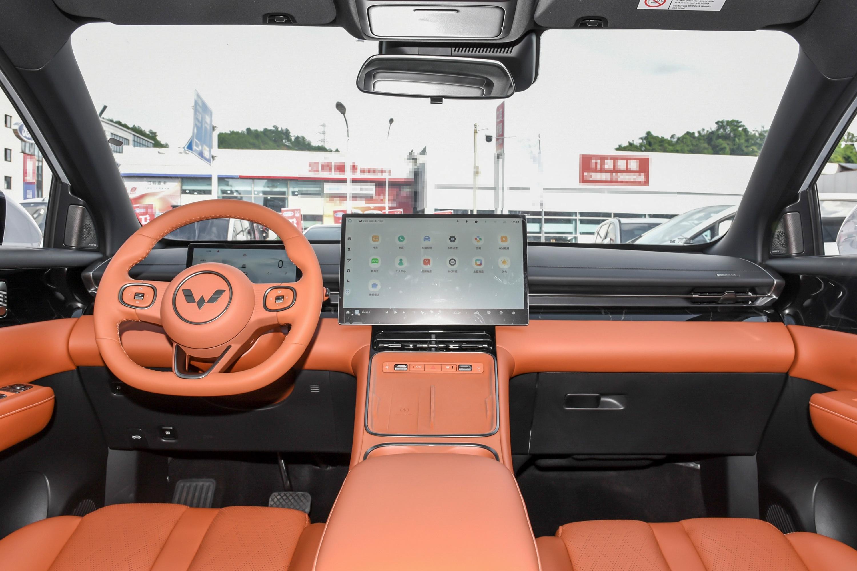 【五菱星光S插电混动 1.5L 130km 高功率旗舰版内饰全景正拍图片-汽车图片大全】-易车