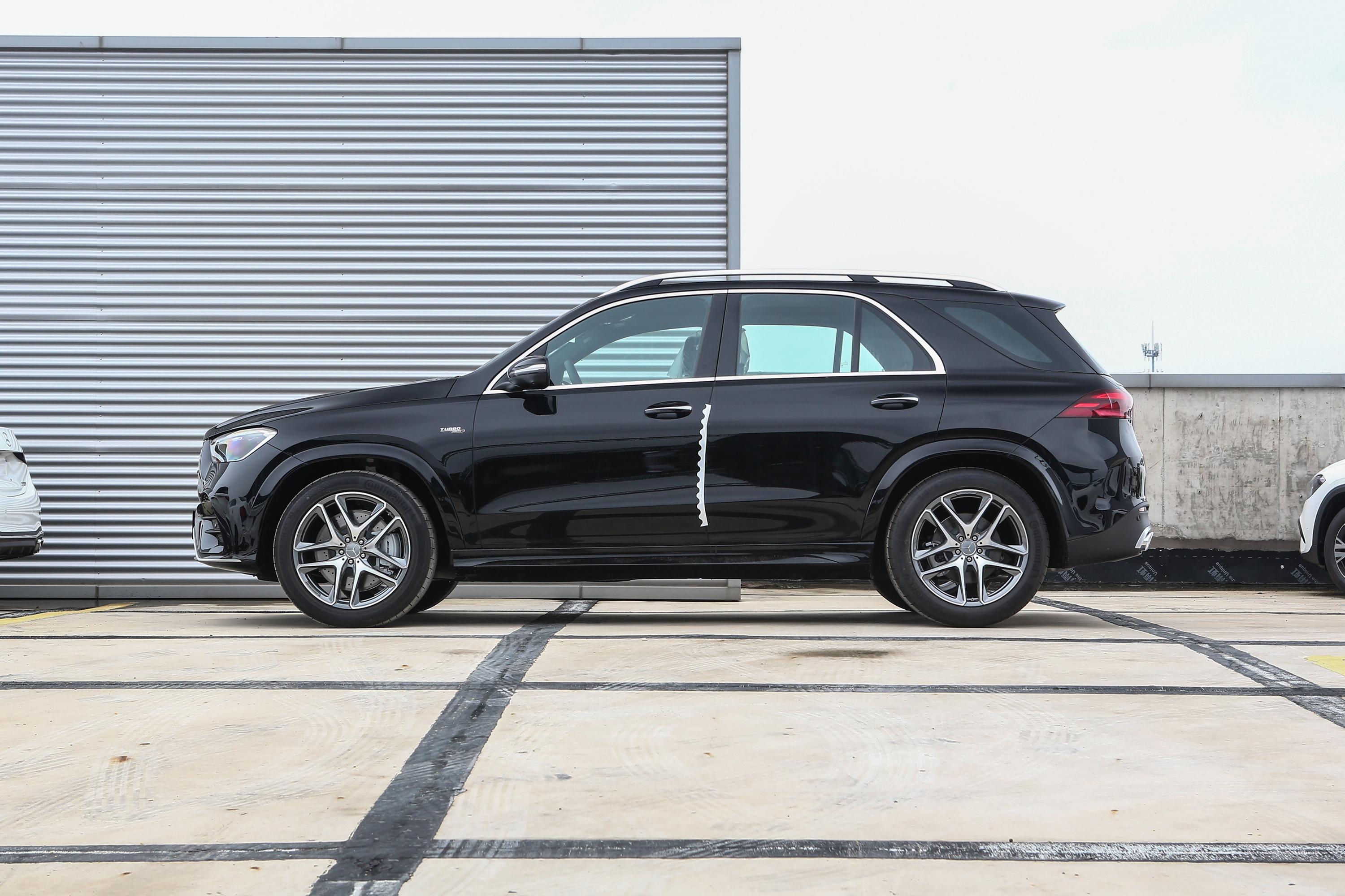 【奔驰GLE AMG改款 AMG GLE 53 4MATIC+正侧车头向左水平图片-汽车图片大全】-易车
