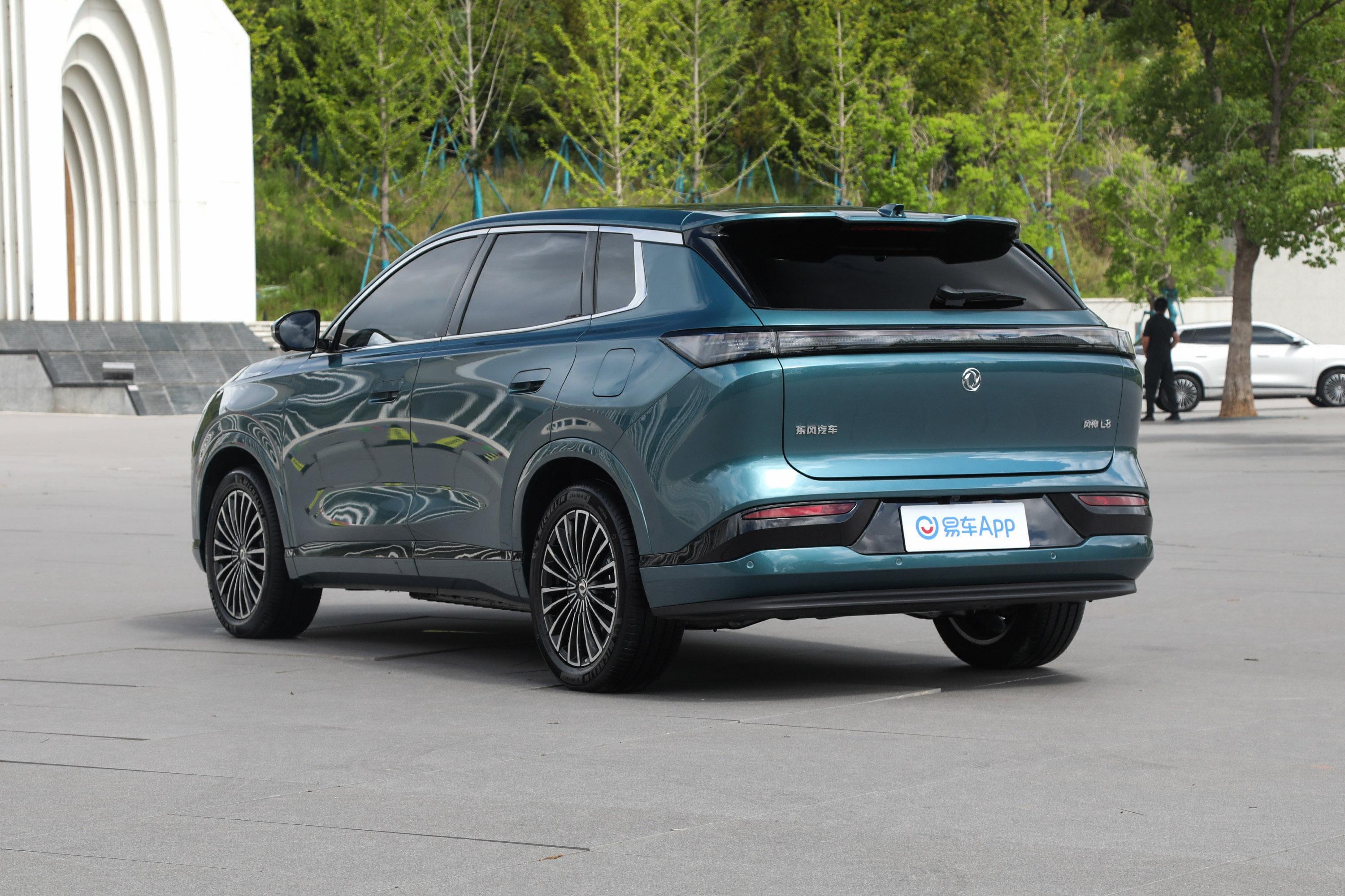 【东风风神L8插电混动 1.5T 高配版侧后45度车头向左水平图片-汽车图片大全】-易车