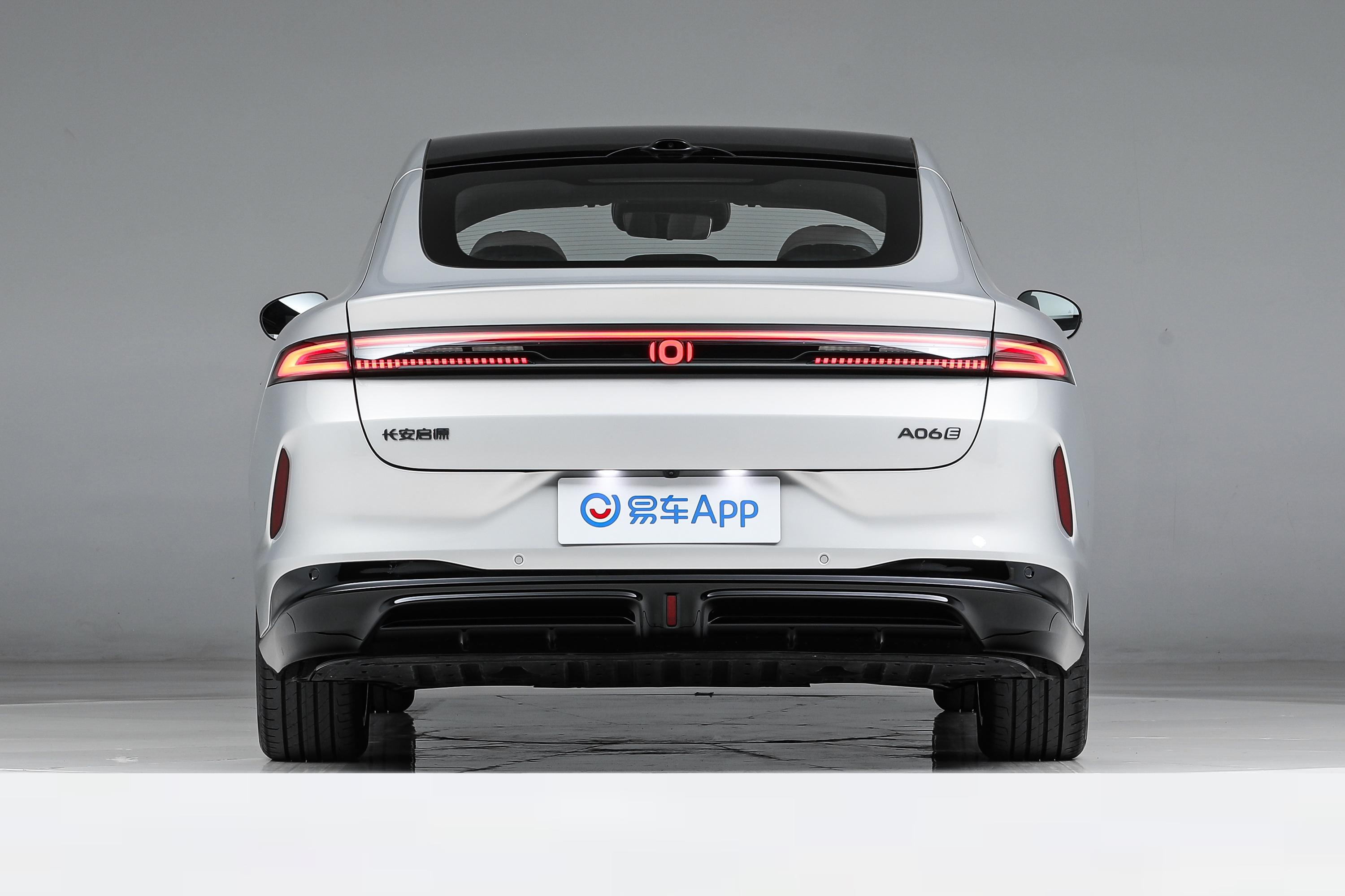 【长安启源A06纯电版 630km 激光Ultra+正后水平图片-汽车图片大全】-易车