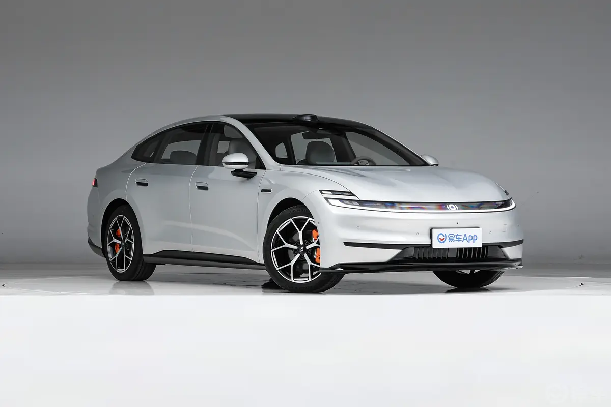 【长安启源A06纯电版 630km 激光Ultra+侧前45度车头向右水平图片-汽车图片大全】-易车