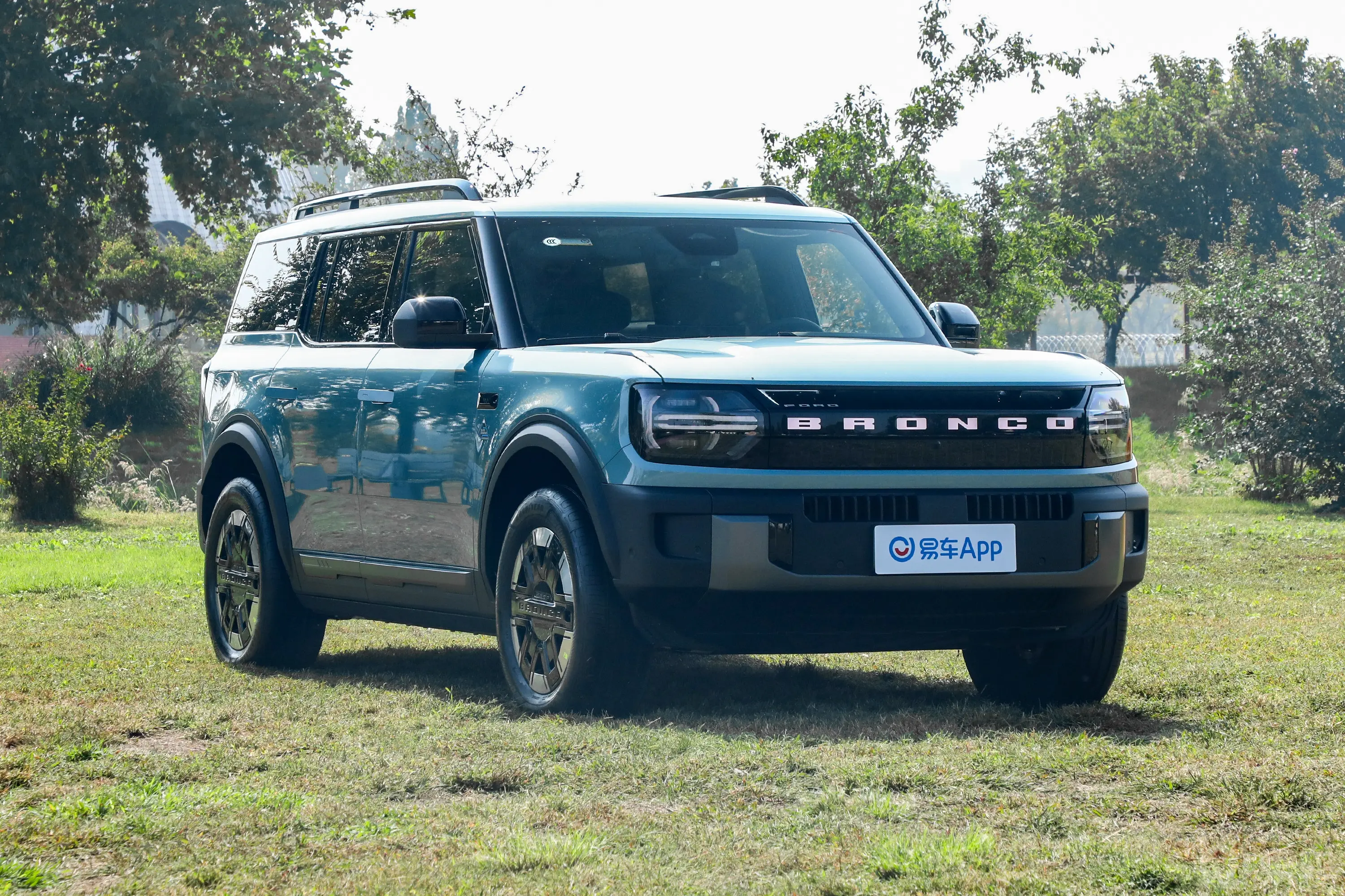 【福特智趣烈马纯电版 650km 墨钻侧前45度车头向右水平图片-汽车图片大全】-易车