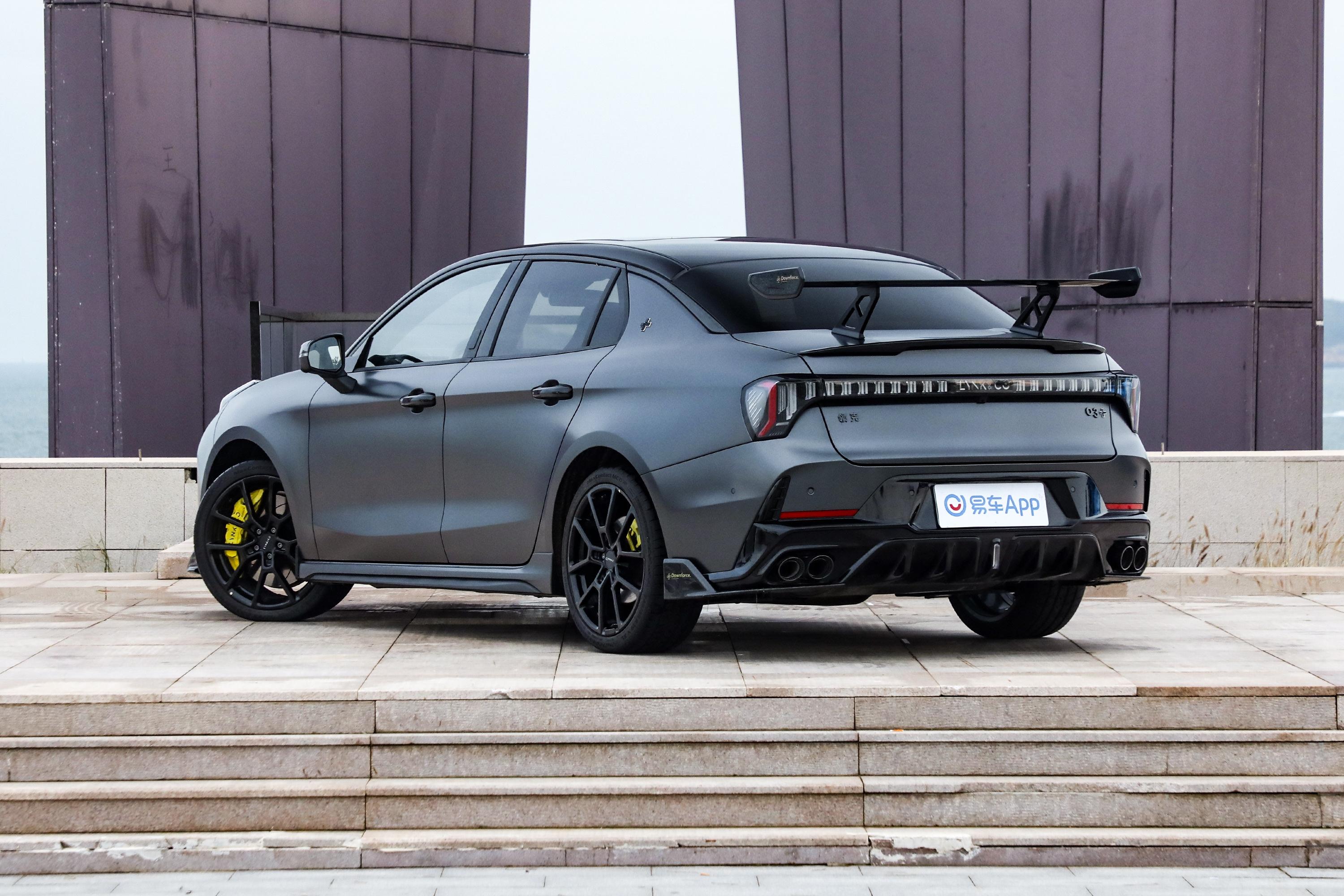 【领克0303+ 2.0T 自动四驱性能进阶版 5座侧后45度车头向左水平图片-汽车图片大全】-易车