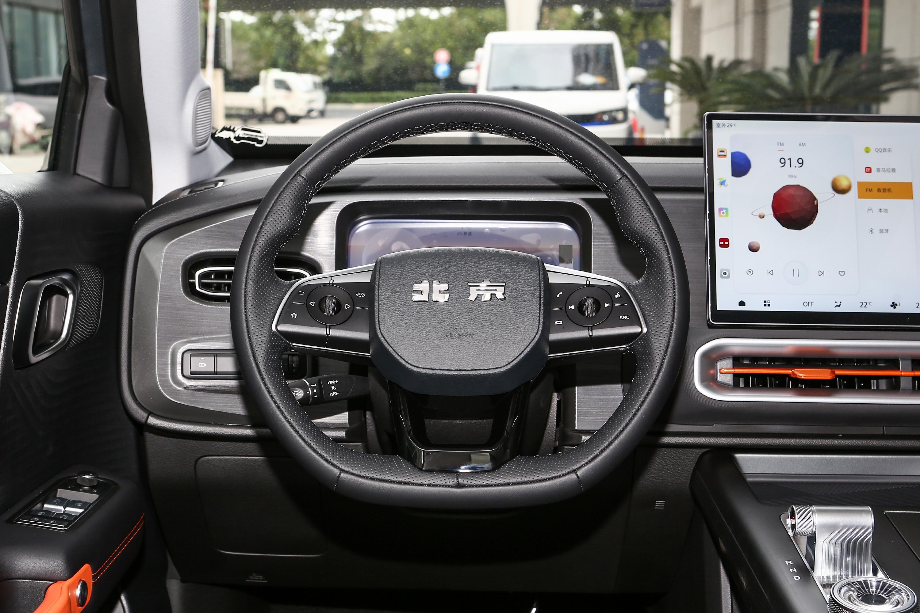 【北京越野BJ30混动 旅行家 1.5T 两驱标准版方向盘图片-汽车图片大全】-易车