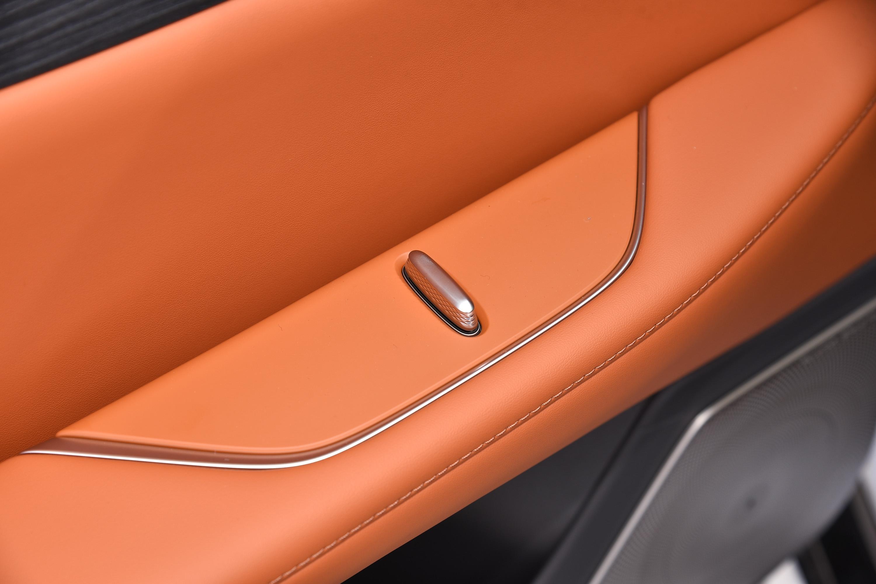 【别克至境L7302km 奢享版后车窗调节图片-汽车图片大全】-易车