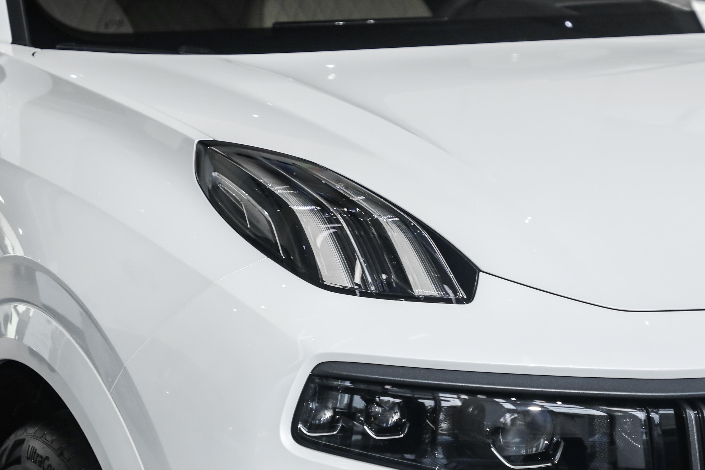 【领克09MHEV 2.0T 四驱探索版Ultra外观灯组图片-汽车图片大全】-易车