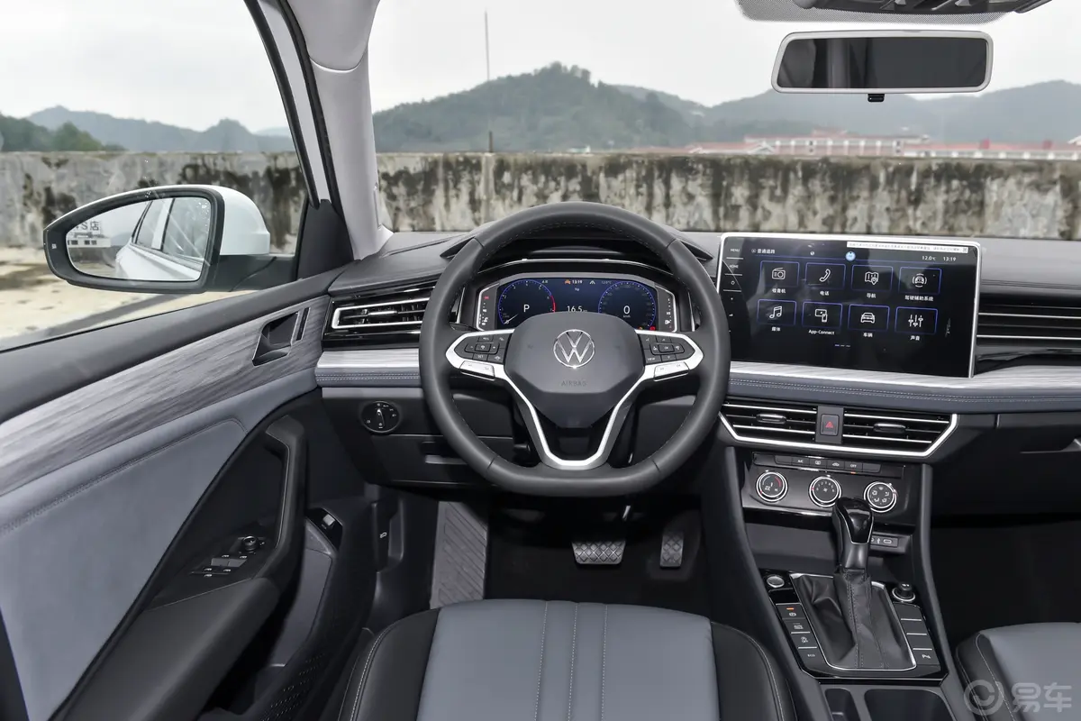 【速腾3000万辆甄选款 300TSI 双离合超越版驾驶位区域图片-汽车图片大全】-易车