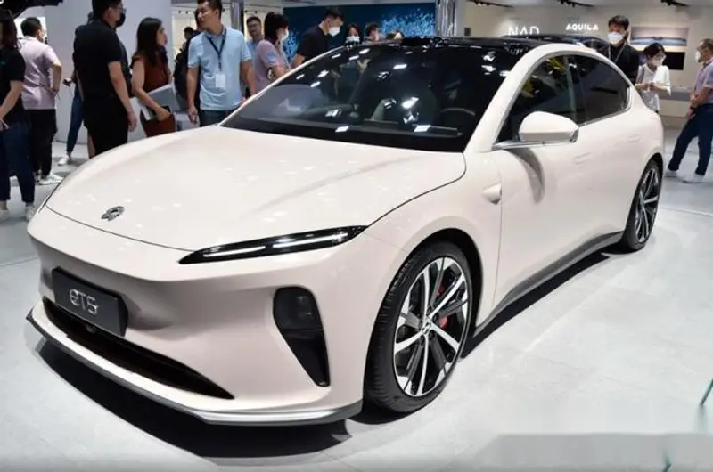 产品力确实没得挑，还有粉色外观可选，蔚来ET5除了价格有啥毛病_易车