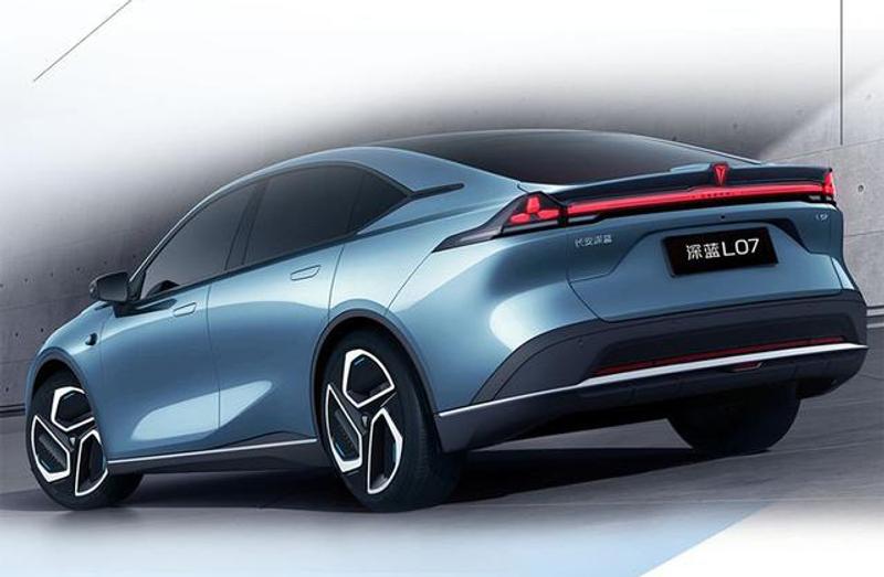 深蓝L07官图发布 预计将于下半年上市_易车