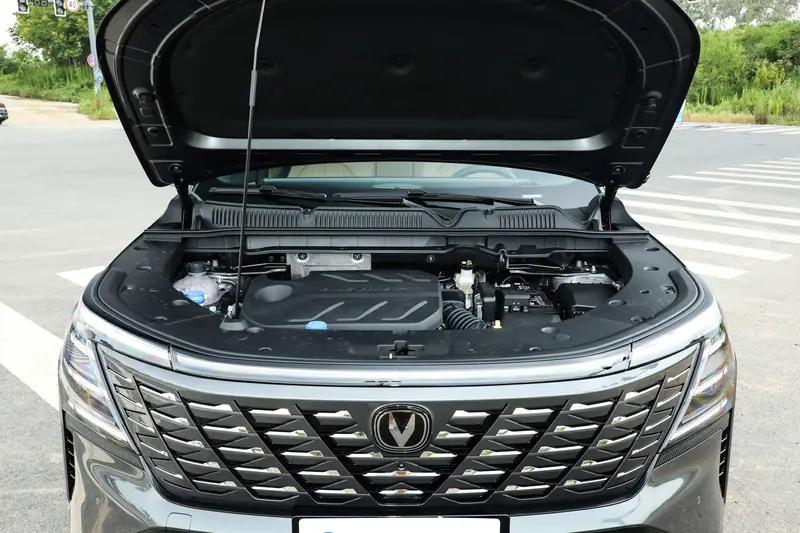 长安第四代CS75PLUS正式开启交付 售价12.19万元起_易车