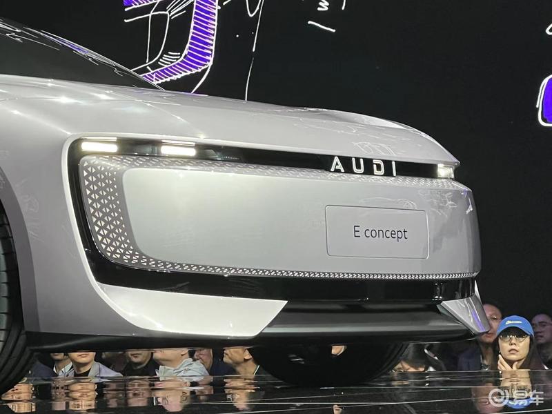 AUDI首款概念车AUDI E正式发布 将于2025年量产交付_易车