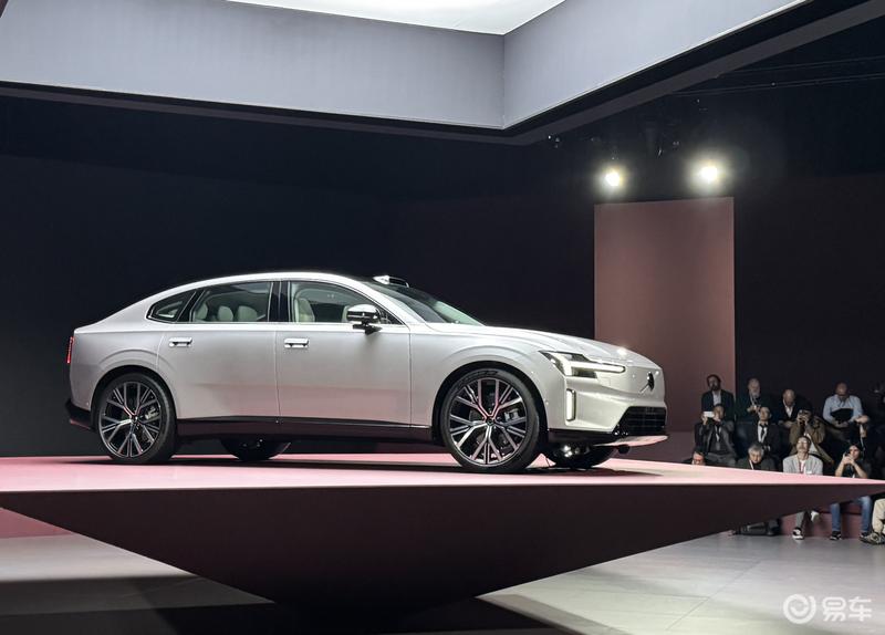 沃尔沃ES90正式发布 定位旗舰纯电动轿车_易车