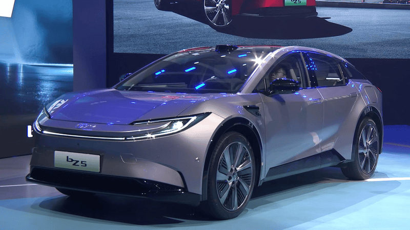 2025上海车展：一汽丰田bZ5开启预售 入门版车型售价不超13万_易车