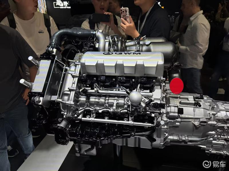 2025上海车展：长城4.0T V8发动机发布_易车