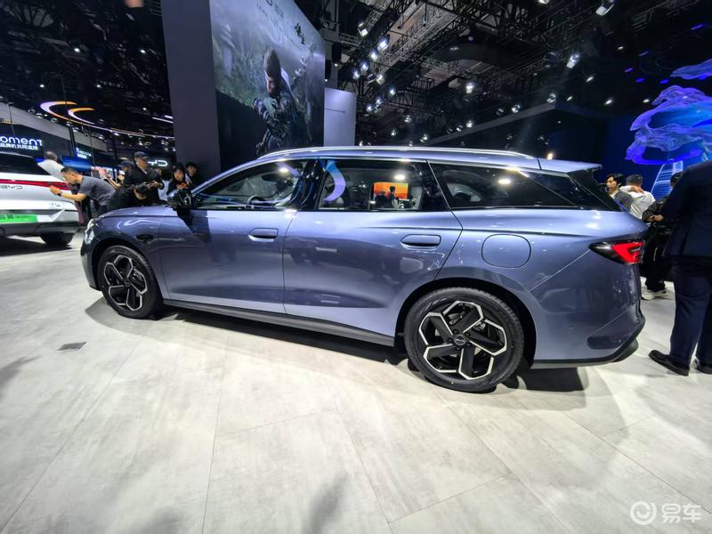 2025上海车展：比亚迪海豹06 DM-i旅行版首发_易车
