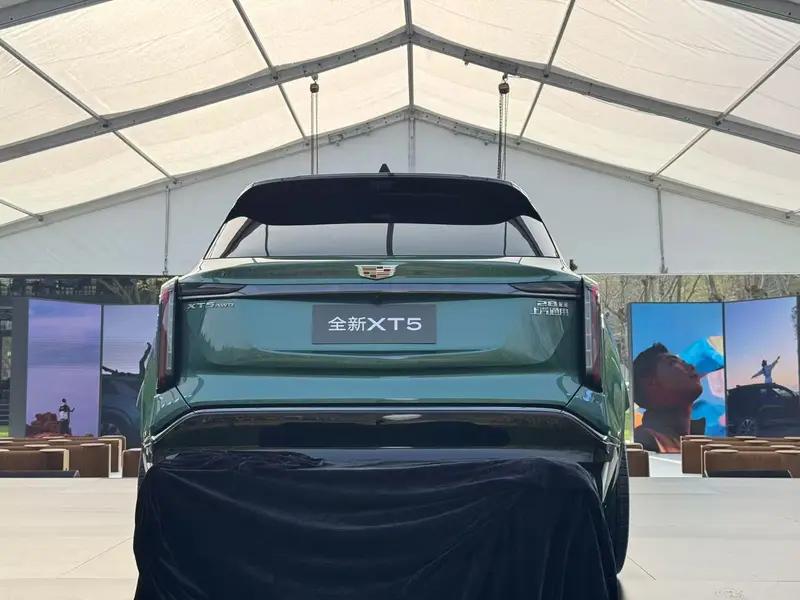 凯迪拉克全新XT5春日焕季版上市 限时金融置换价23.59万元起_易车