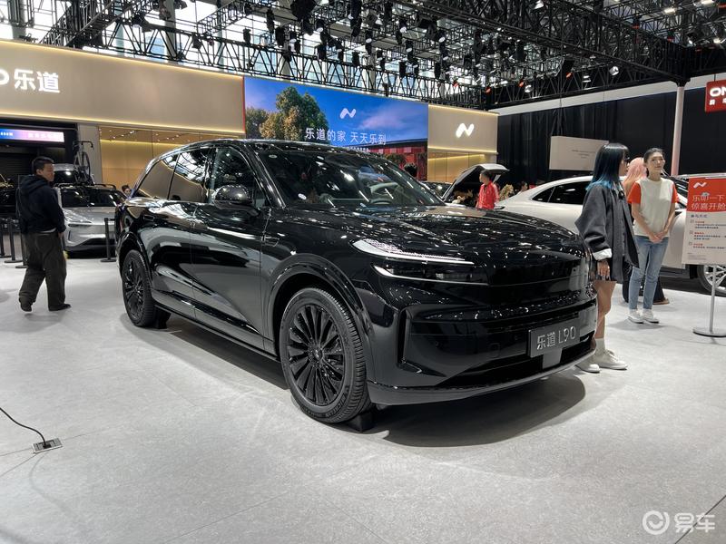 2025广州国际车展：乐道L90黑骑士特别版上市 售价30.68万元_易车